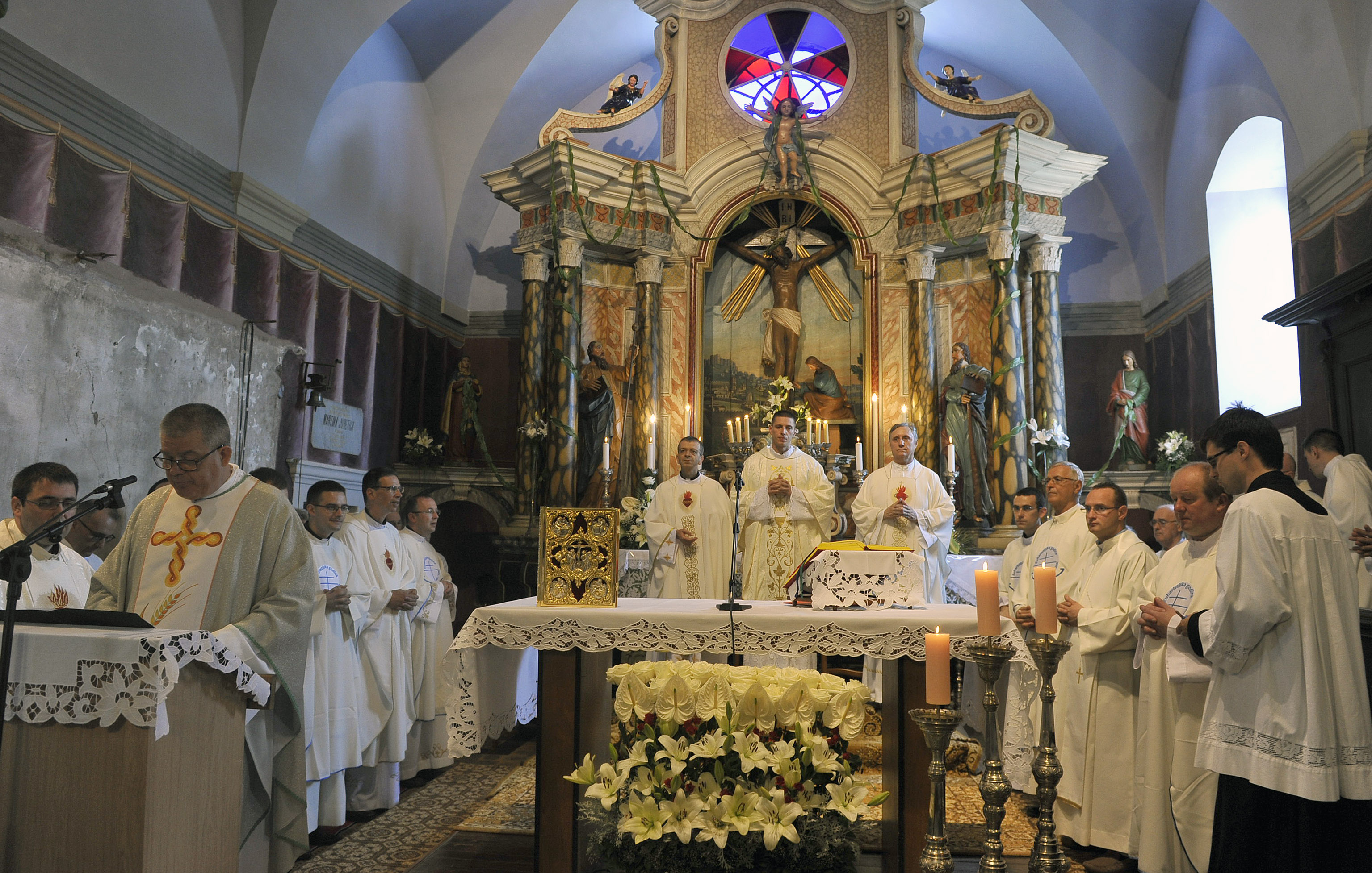 Nakon 51 godine u Gradu Grobniku slavljena mlada misa. Vlč: Mario Frlan ...