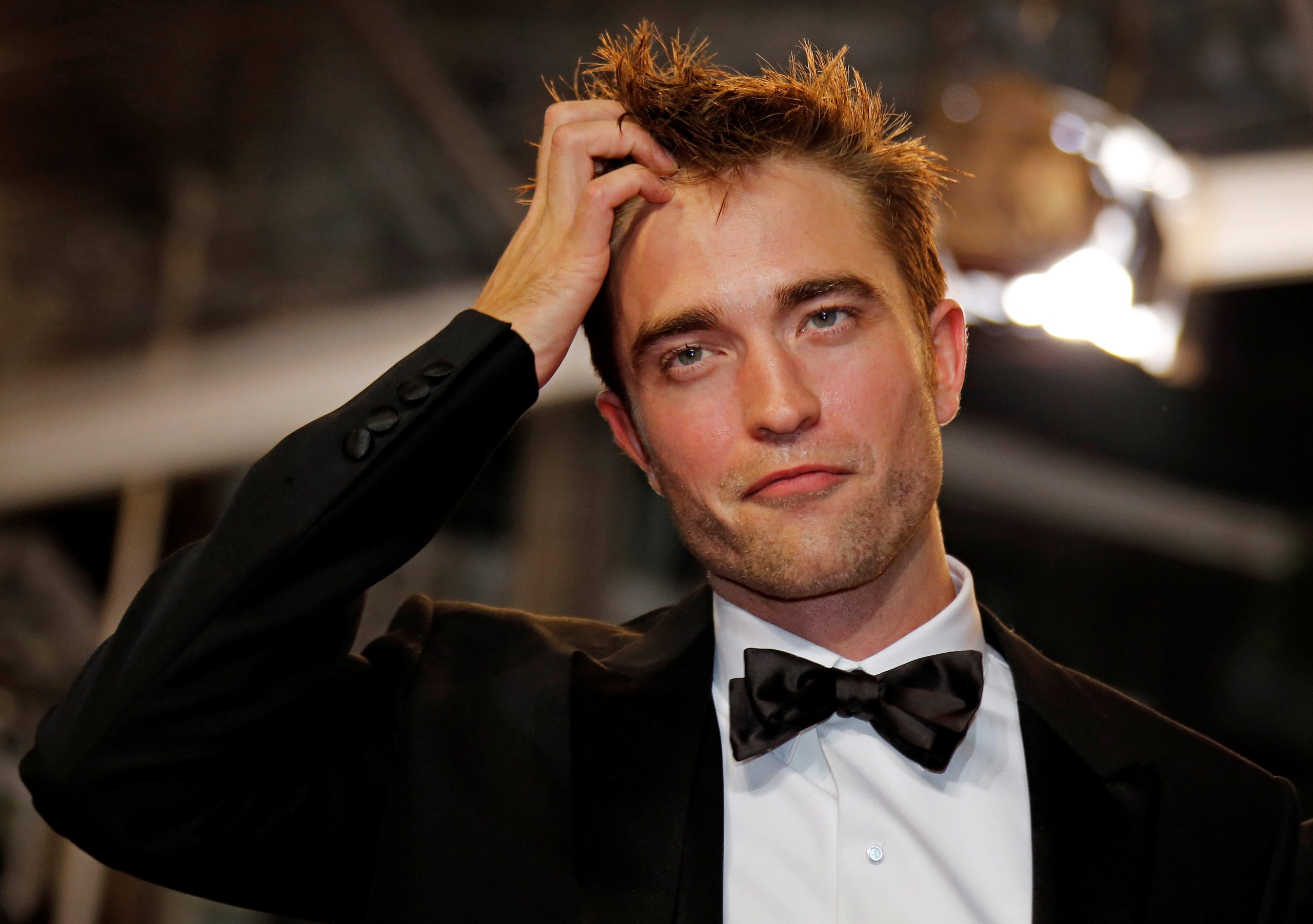 Robert Pattinson pokušao spremiti jelo pa pomiješao mikrovalnu i ...