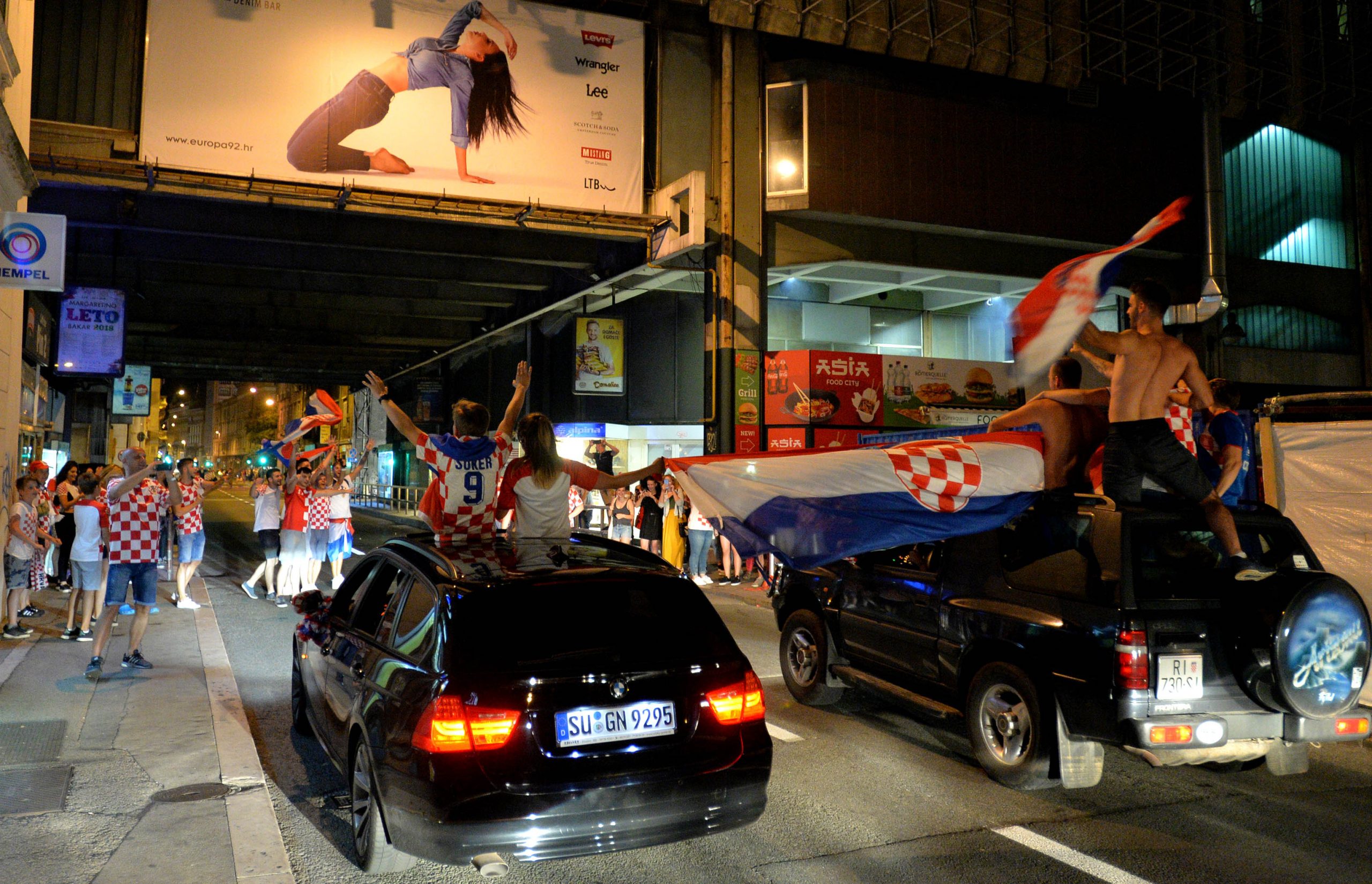 LUDILO: Pogledajte kako Rijeka slavi junake iz Sočija - Novi list