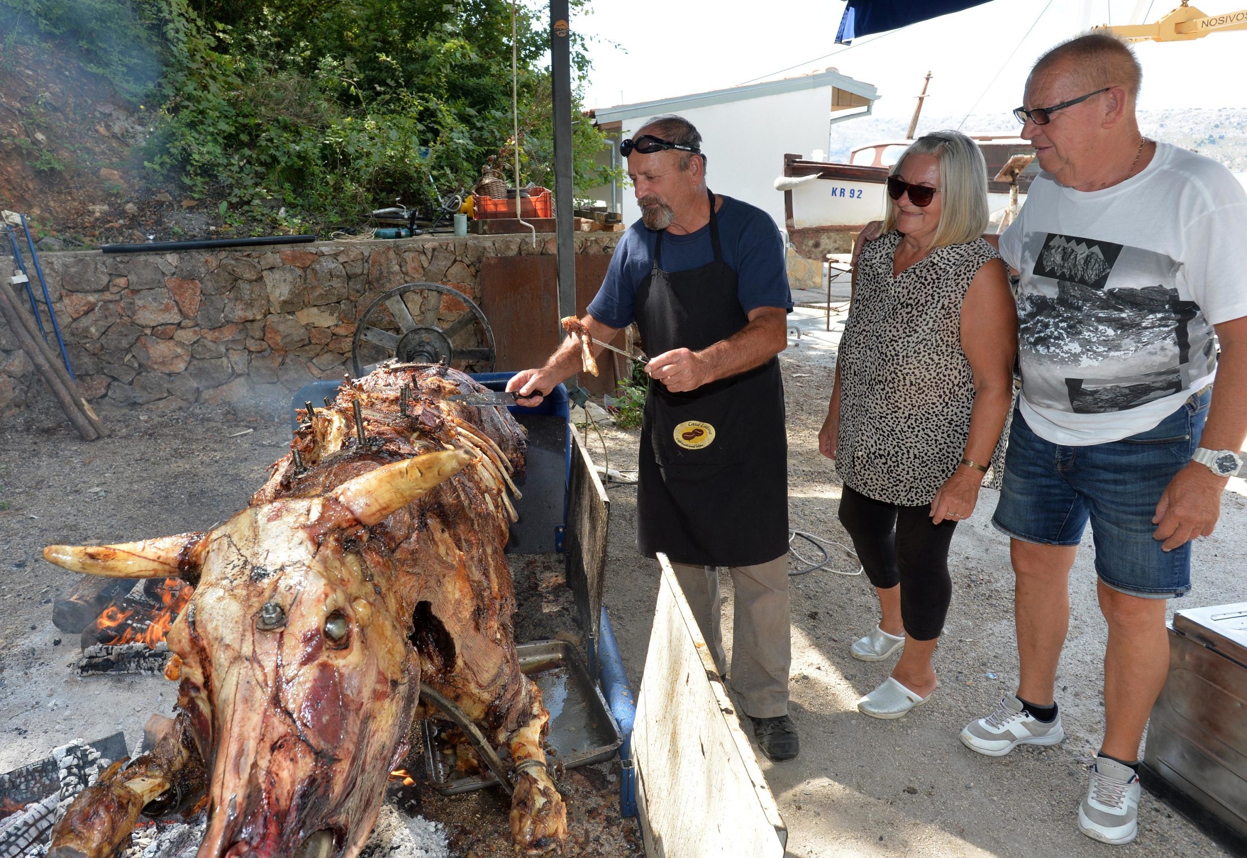 MESO JE MESO Ma kakvi plodovi mora? Vol na ražnju! - Novi list