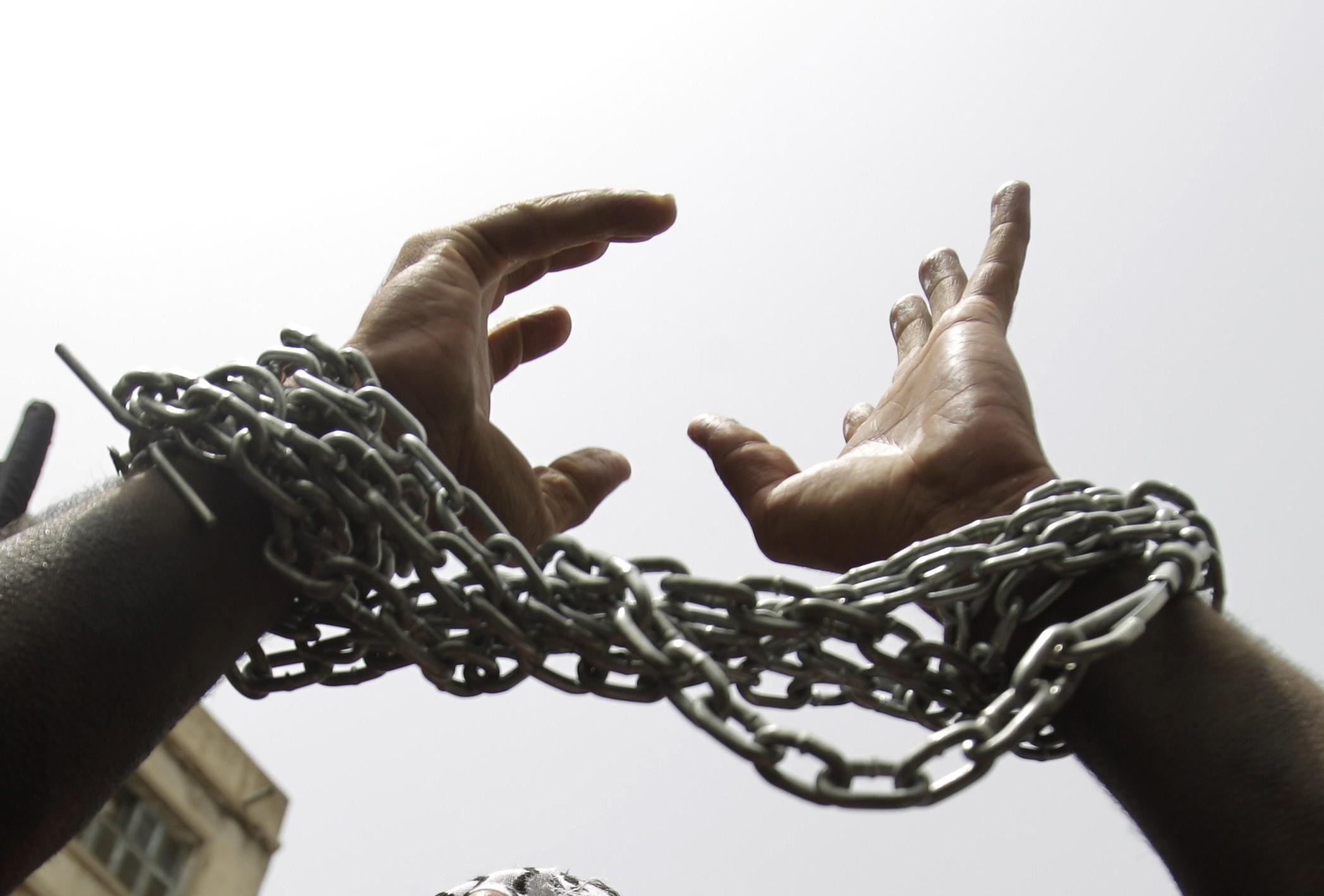 ROBOVI 21. STOLJEĆA Jeste li znali da u Hrvatskoj čak 17 tisuća ljudi ...