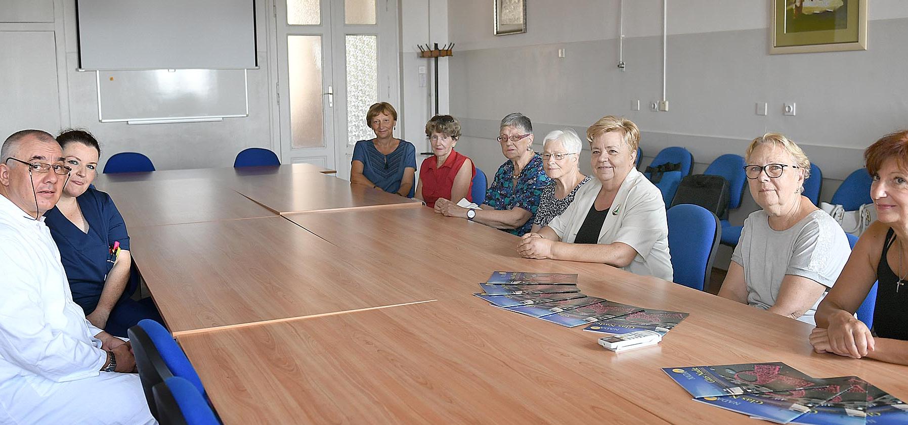 Spas usred najvećih vrućina: Udruga ''Nada'' KBC-u Rijeka donirala ...