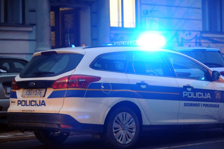 Stravična nesreća u Splitu: U sudaru tri automobila poginuo mladić ... Stravična nesreća u Splitu: U sudaru tri automobila poginuo mladić ...