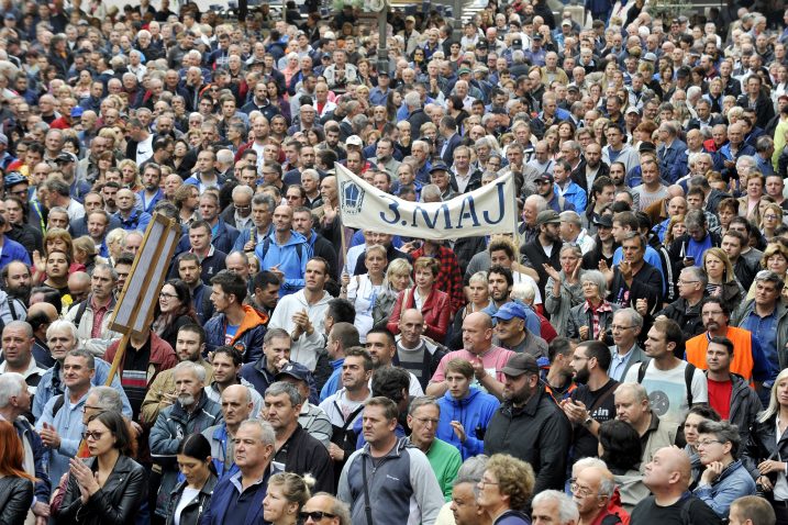 Trećemajci se izjasnili: 'Nismo za pokretanje stečaja'. Što će danas ... Trećemajci se izjasnili: 'Nismo za pokretanje stečaja'. Što će danas ...