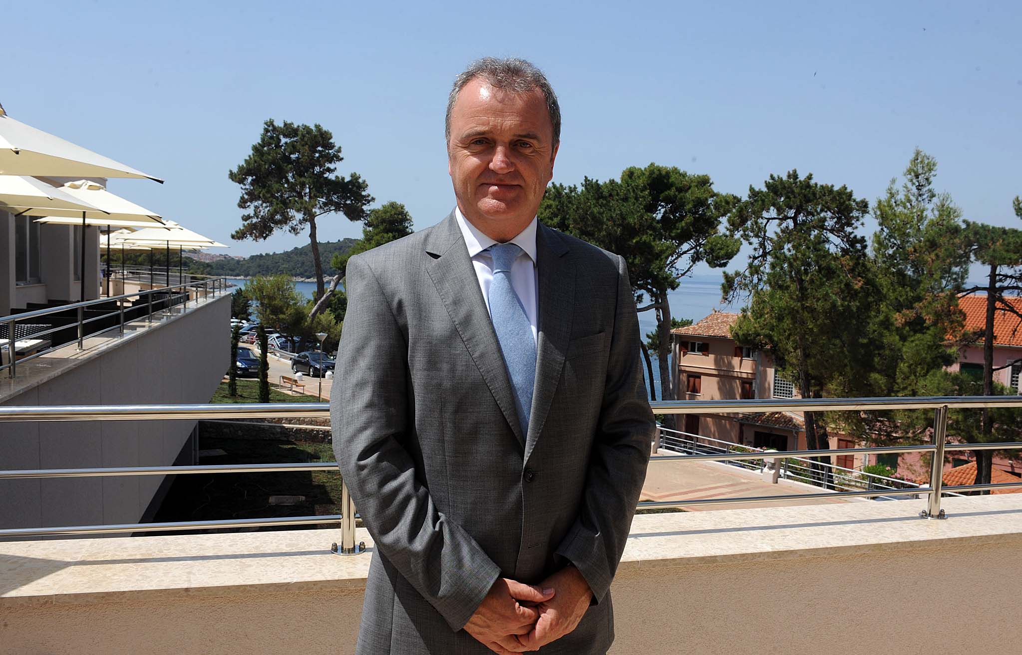Veljko Ostojić ponovno izabran za predsjednika Izvršnog odbora KUH-a ...