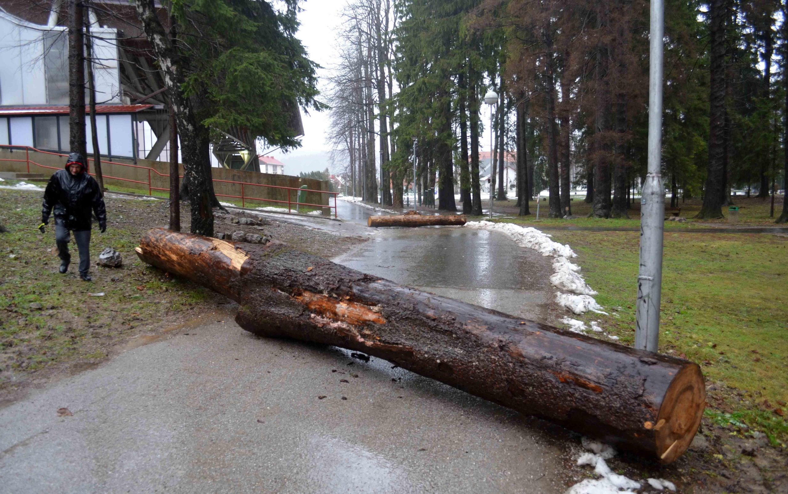 "BALVAN REVOLUCIJA" U DELNICAMA Gradonačelnik na neobičan način ...