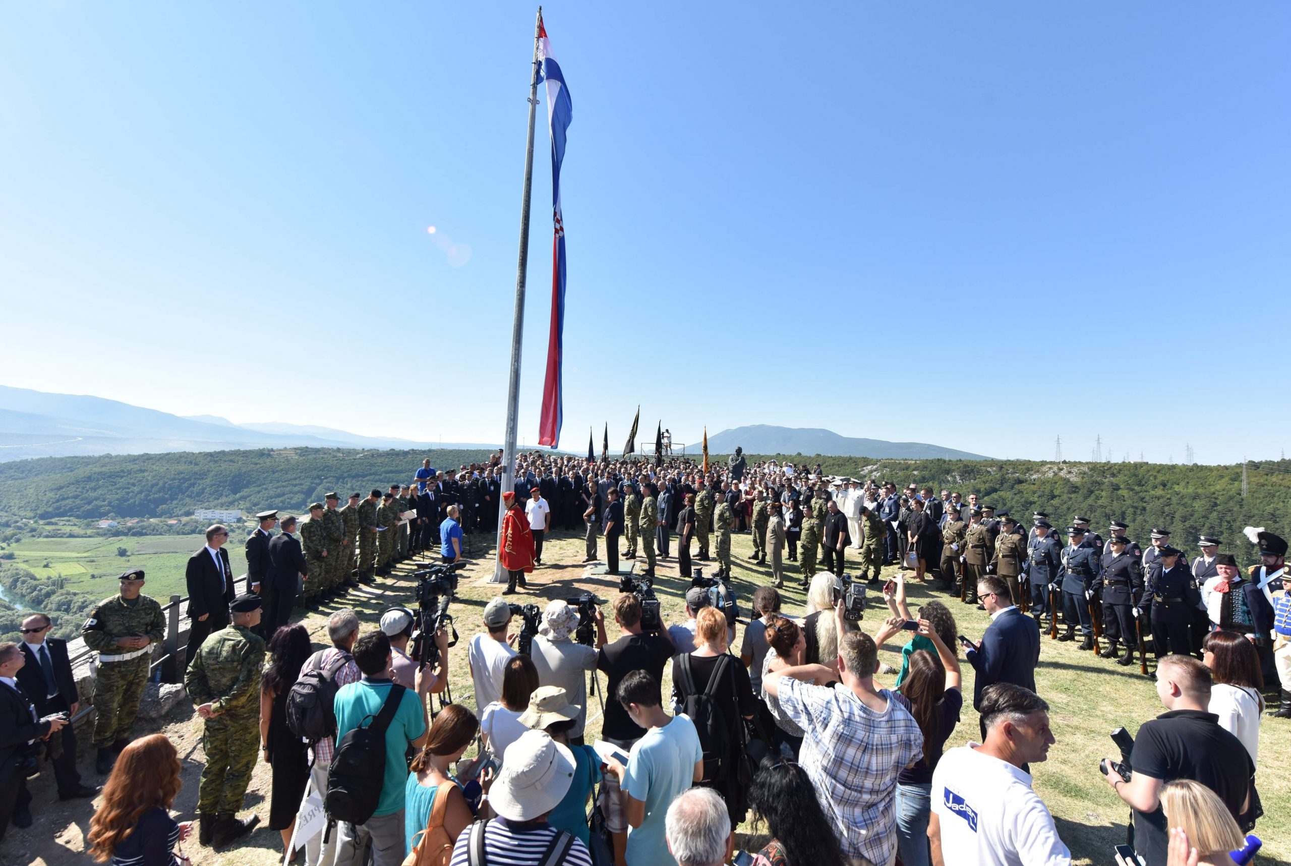 Branitelji u Kninu: 'Ispričavam ti se narode što nismo dovršili posao ...
