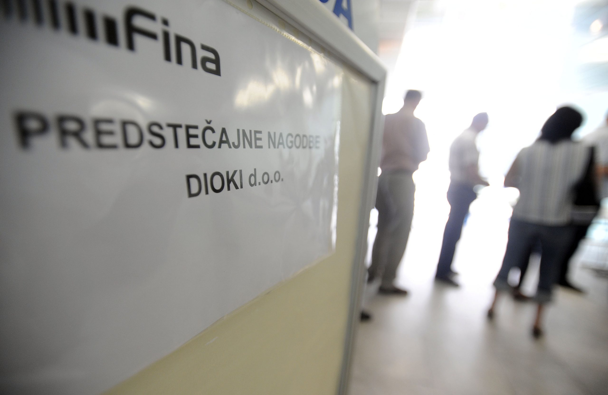 HDZ, stranka koja je protiv: Glavna oporbena stranka nerado podržava ...