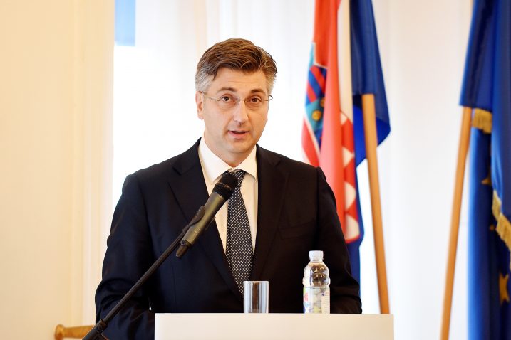 Hrvatska traži odgovore oko sisačke rafinerije: Plenković u Banskim ... Hrvatska traži odgovore oko sisačke rafinerije: Plenković u Banskim ...
