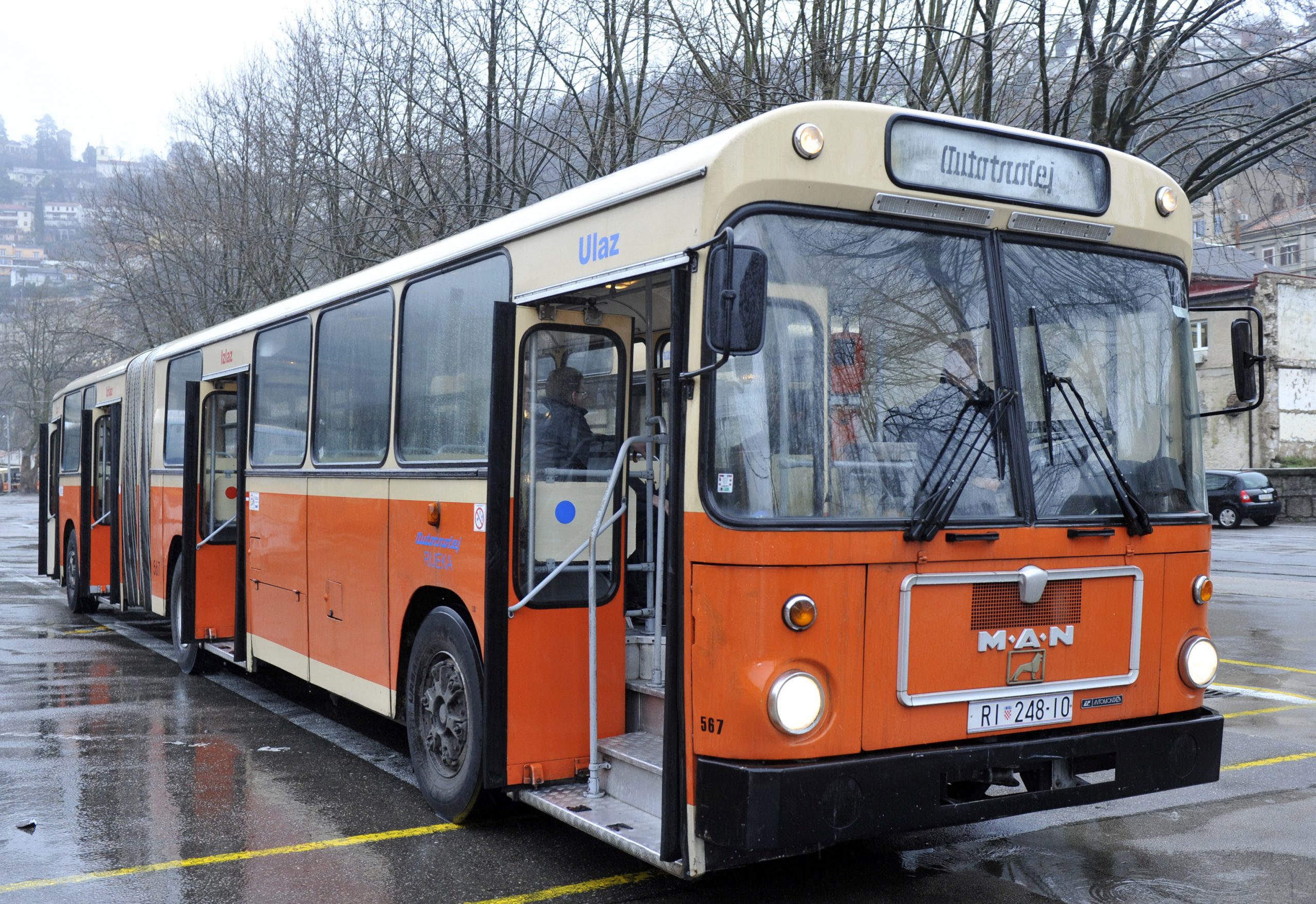 Legendarni autobus Autotroleja iz 80-ih i danas vozi - Novi list