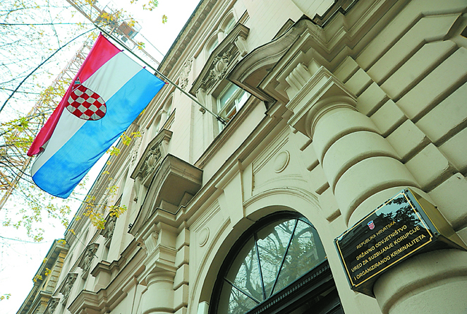 Osvajanje Dorh A Krunski Dragulj I Cilj Antiliberalne Revolucije Novi List
