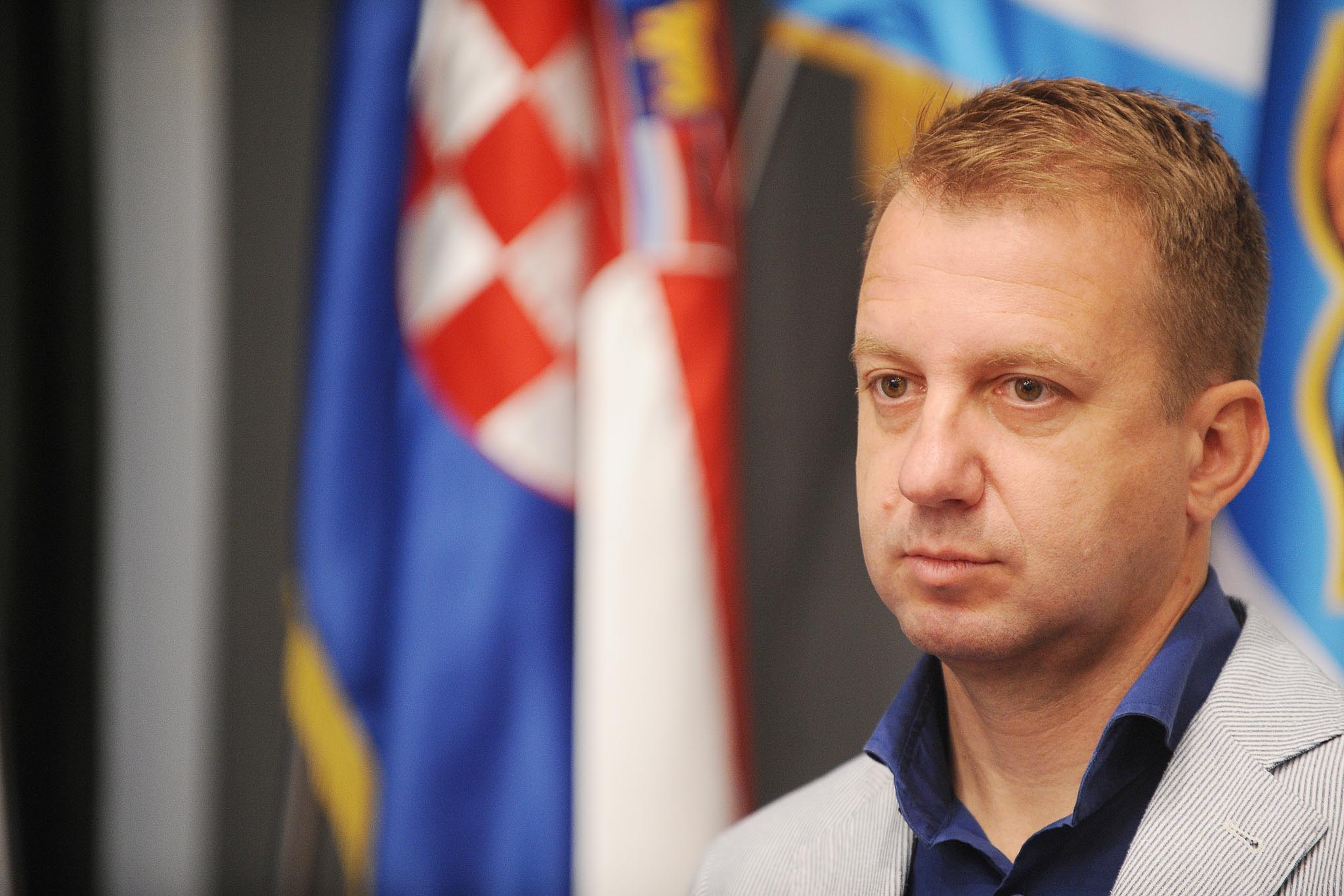 PGŽ protiv plutajućeg LNG terminala: PGŽ protiv plutajućeg LNG terminala: