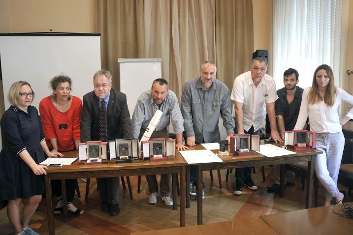 PROSVJED PROTIV HND-a Jedanaest novinara vratilo nagrade - Novi list