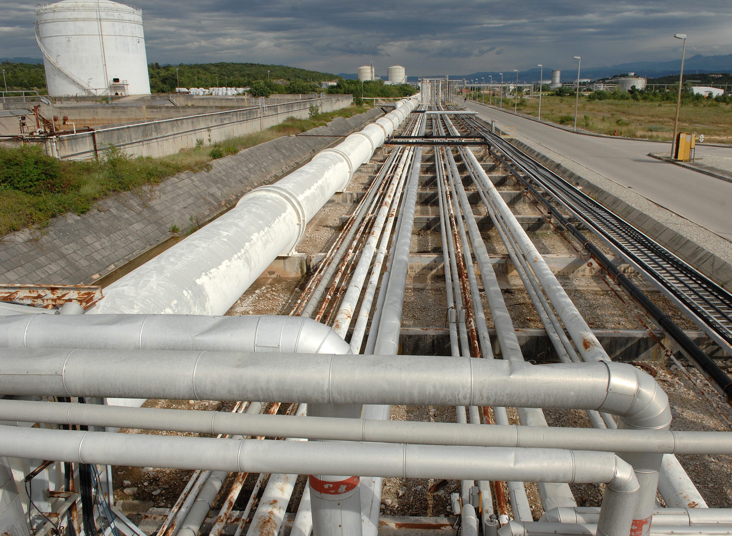 Projekt u Omišlju stoji godinama: Realizacija plutajućeg LNG terminala ... Projekt u Omišlju stoji godinama: Realizacija plutajućeg LNG terminala ...