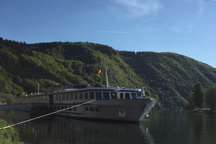 Putnički brod na rijeci Rajni udario o stup viadukta, 27 ozlijeđenih ...