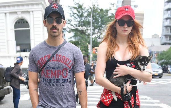 "Rekla je - da": Mlada zvijezda serije "Igre prijestolja" uskoro ide u ...