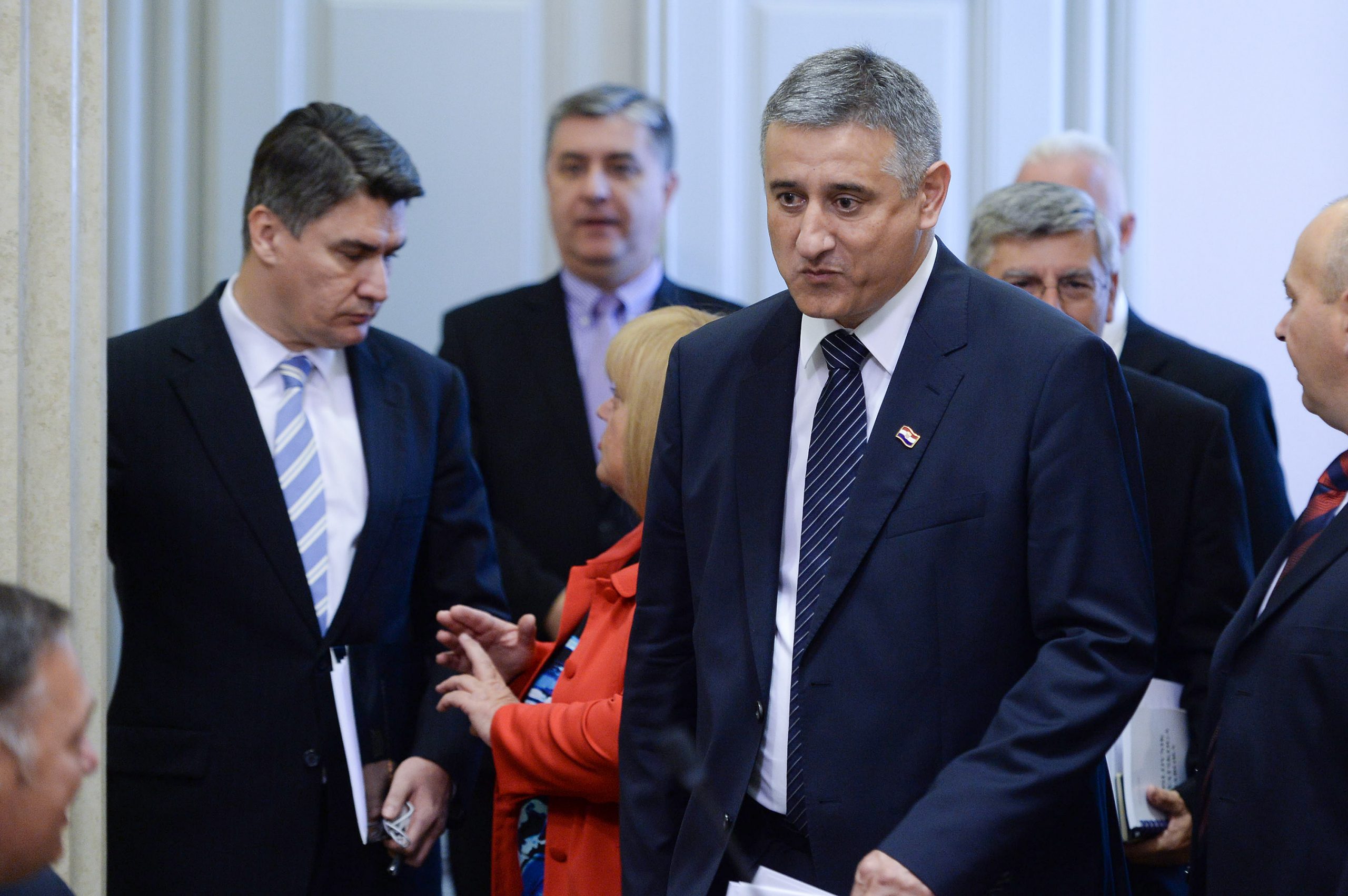 SDP: Neka Karamarko s ''mercedesom'' dođe napokon na posao u Sabor gdje ...