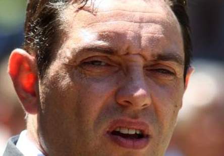 SRPSKI MINISTAR OBRANE 'Rat u Hrvatskoj je bio građanski. Oko toga se ...