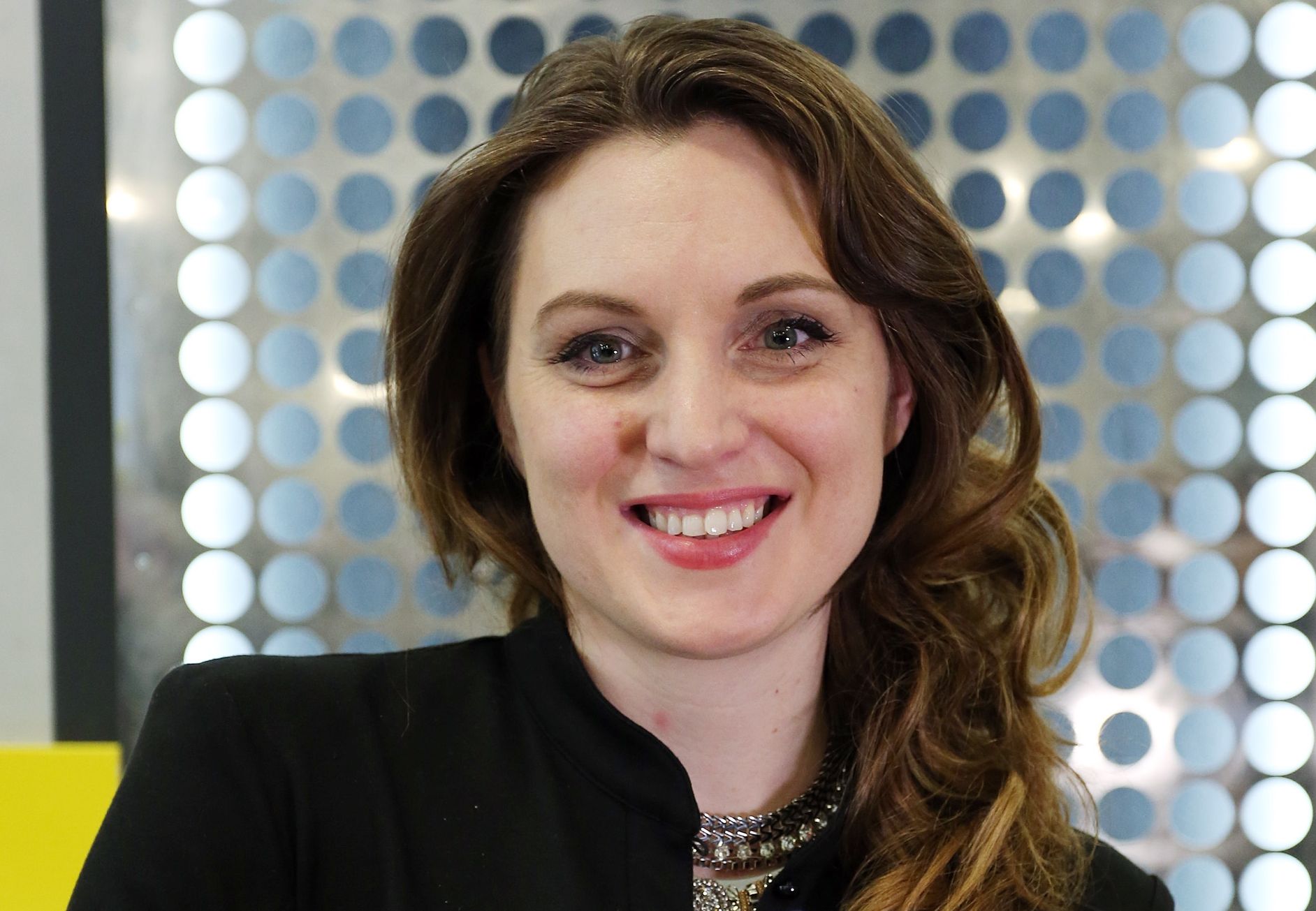 Tko je Martina koja iskače iz inboxa: Porez na nekretnine je krađa ...