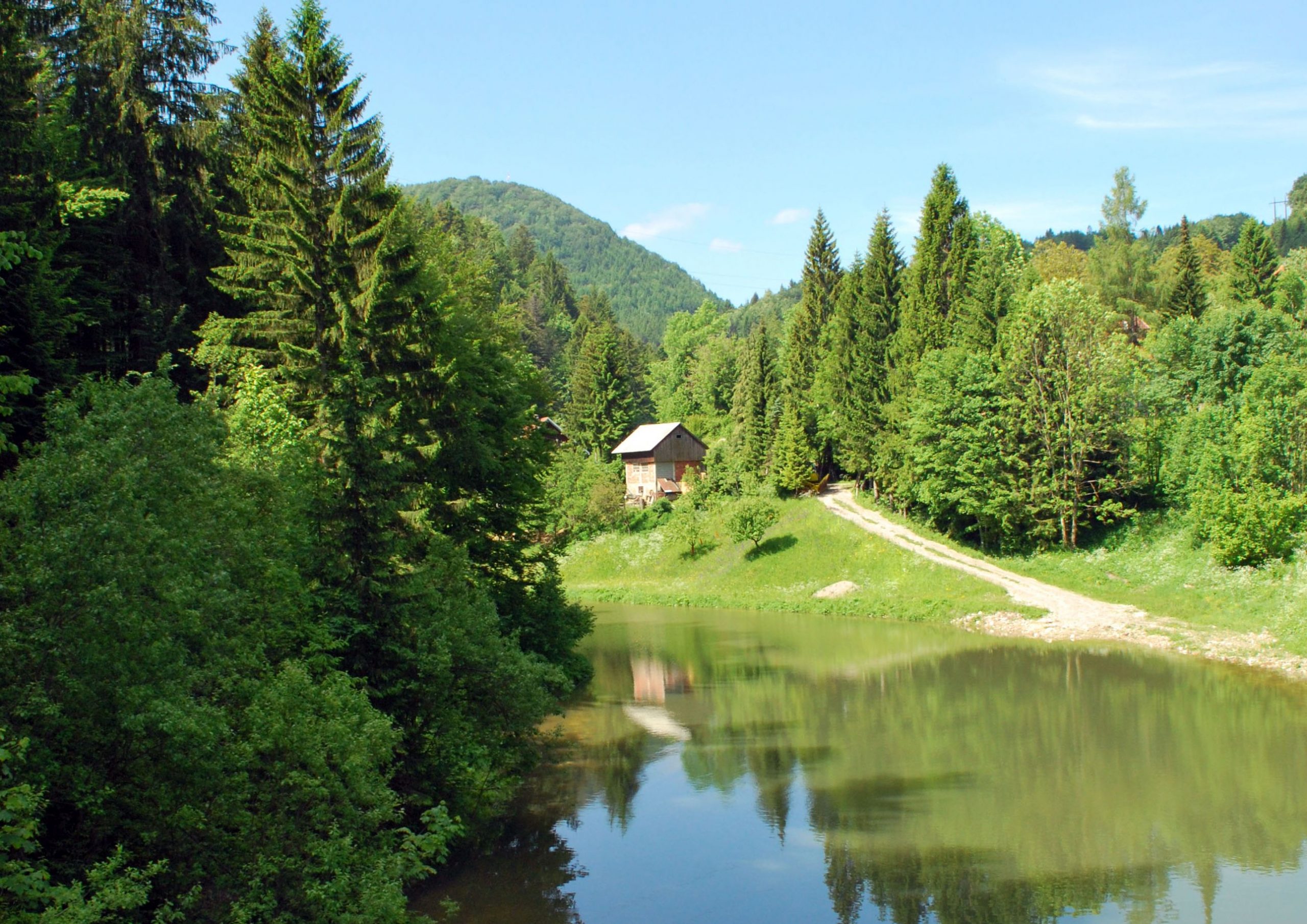 Tužna slika goranskog turizma: Zatvoreno pet od osam hotela u Gorskom ...