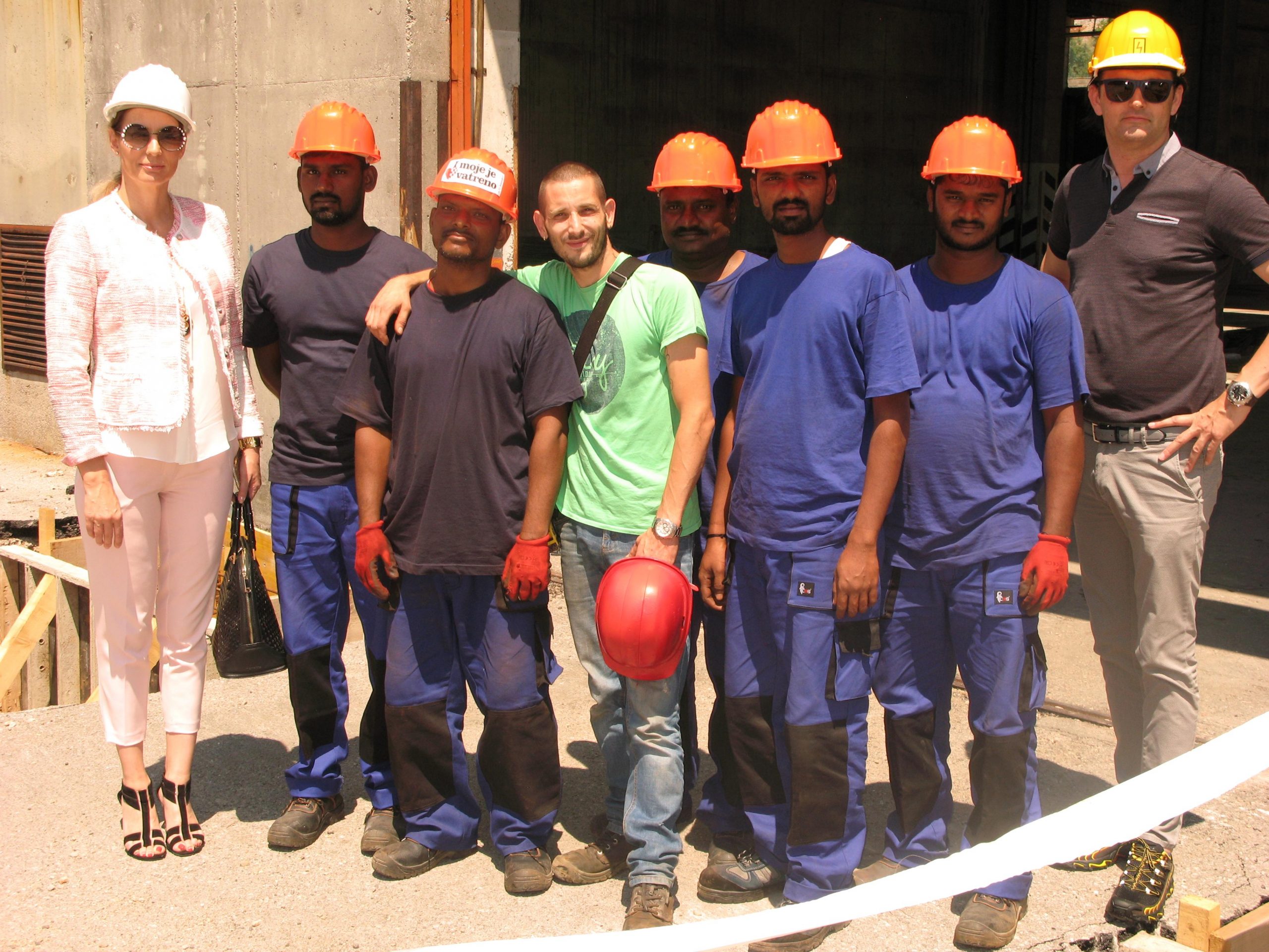 UVEZENI ARMIRAČI I TESARI Prvi građevinari iz Indije stigli u Rijeku ...