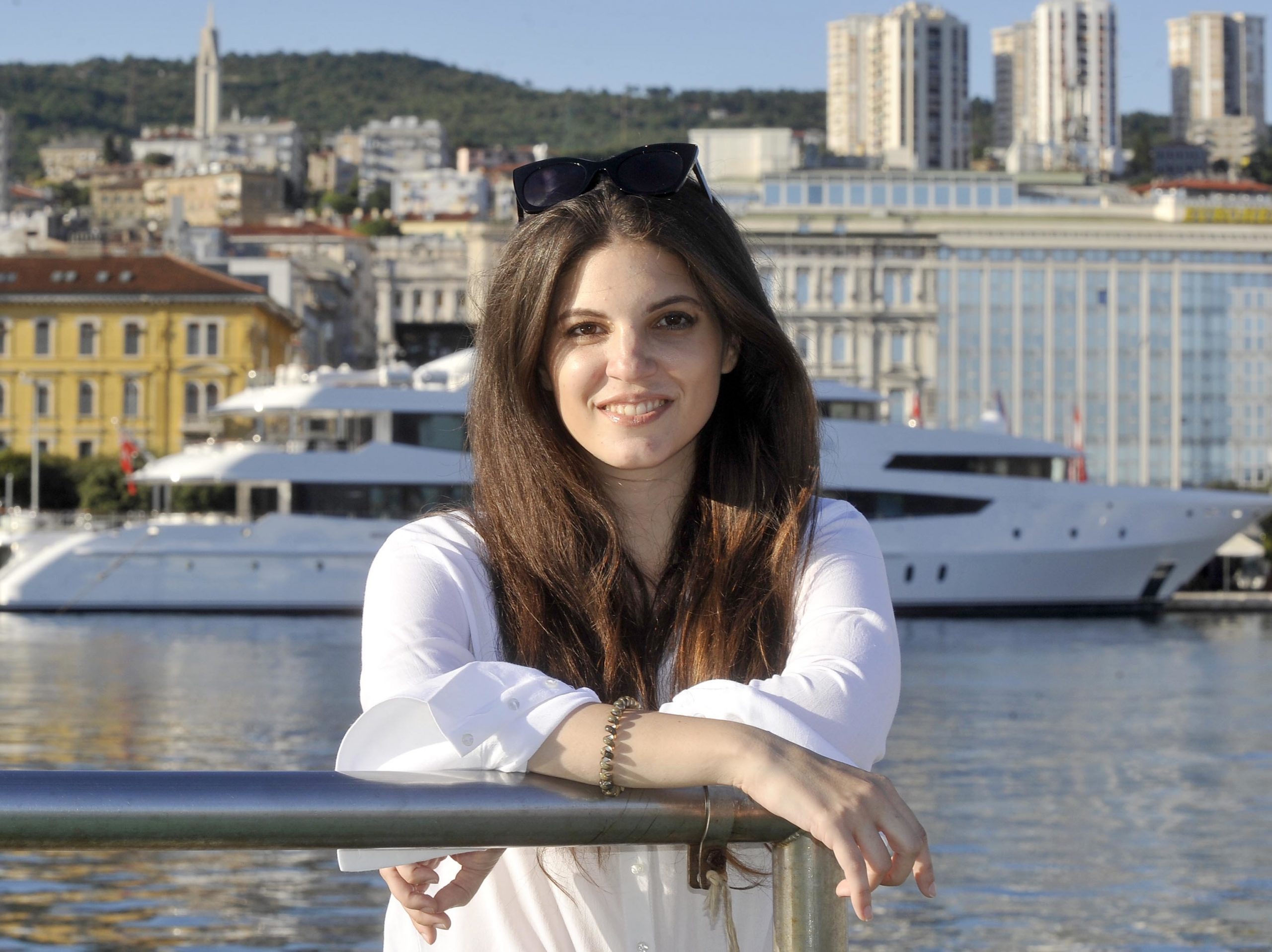 Tina Vukov se nakon pauze od 4 godine vraća s novim pjesmama: "Samoća ...