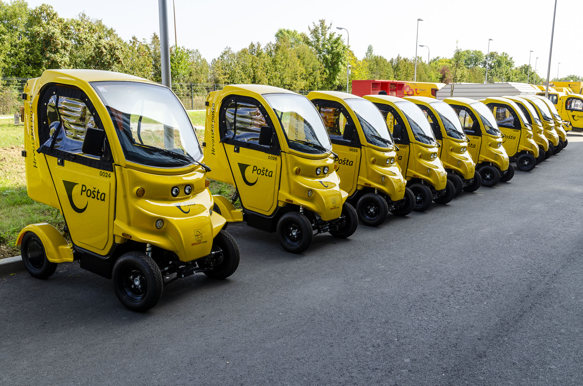 Vozni park Hrvatske pošte veći za 20 novih električnih vozila - Novi list