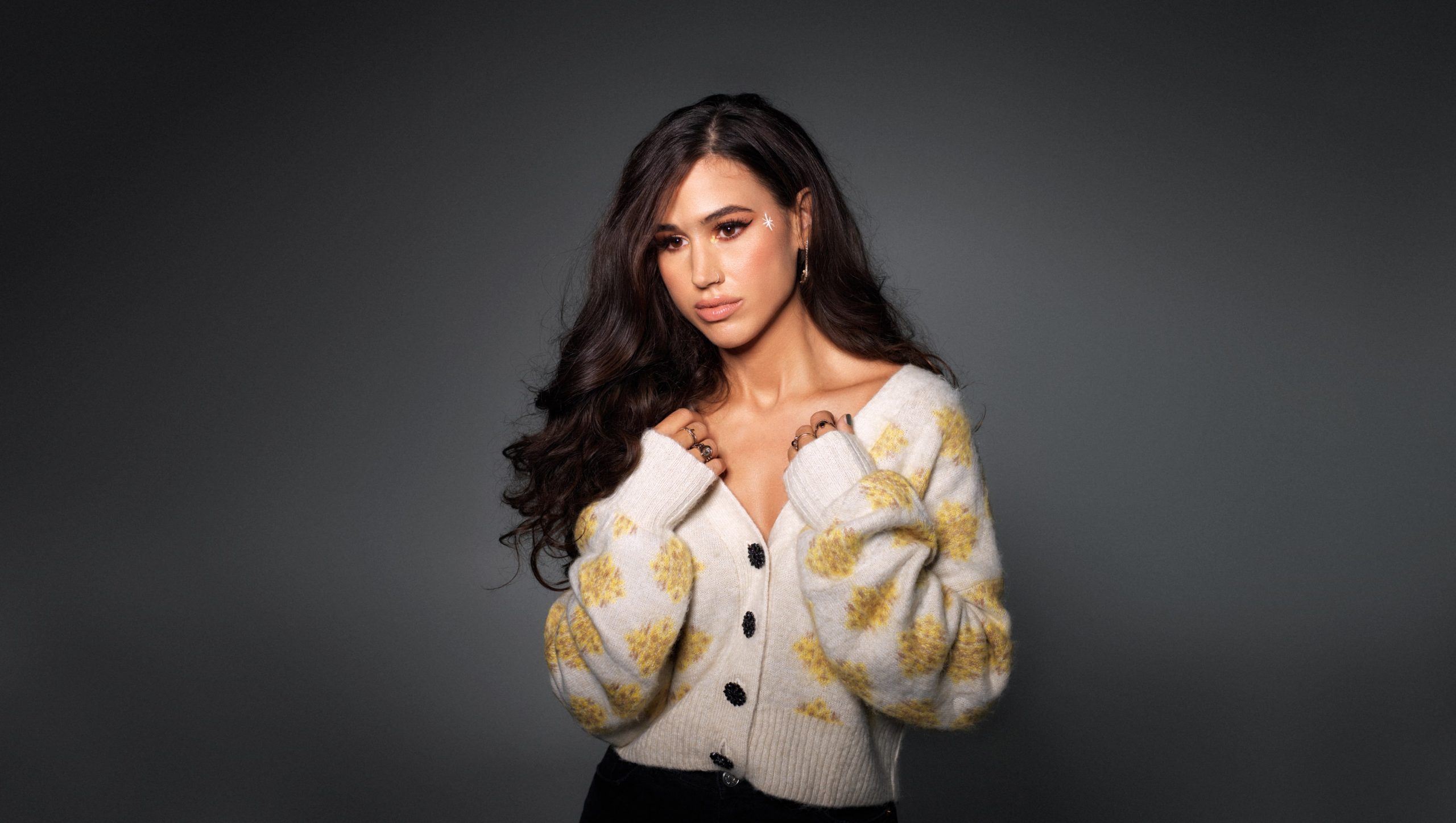 MARCELA Talentirana crikvenička glazbenica predstavila prvu samostalnu ...