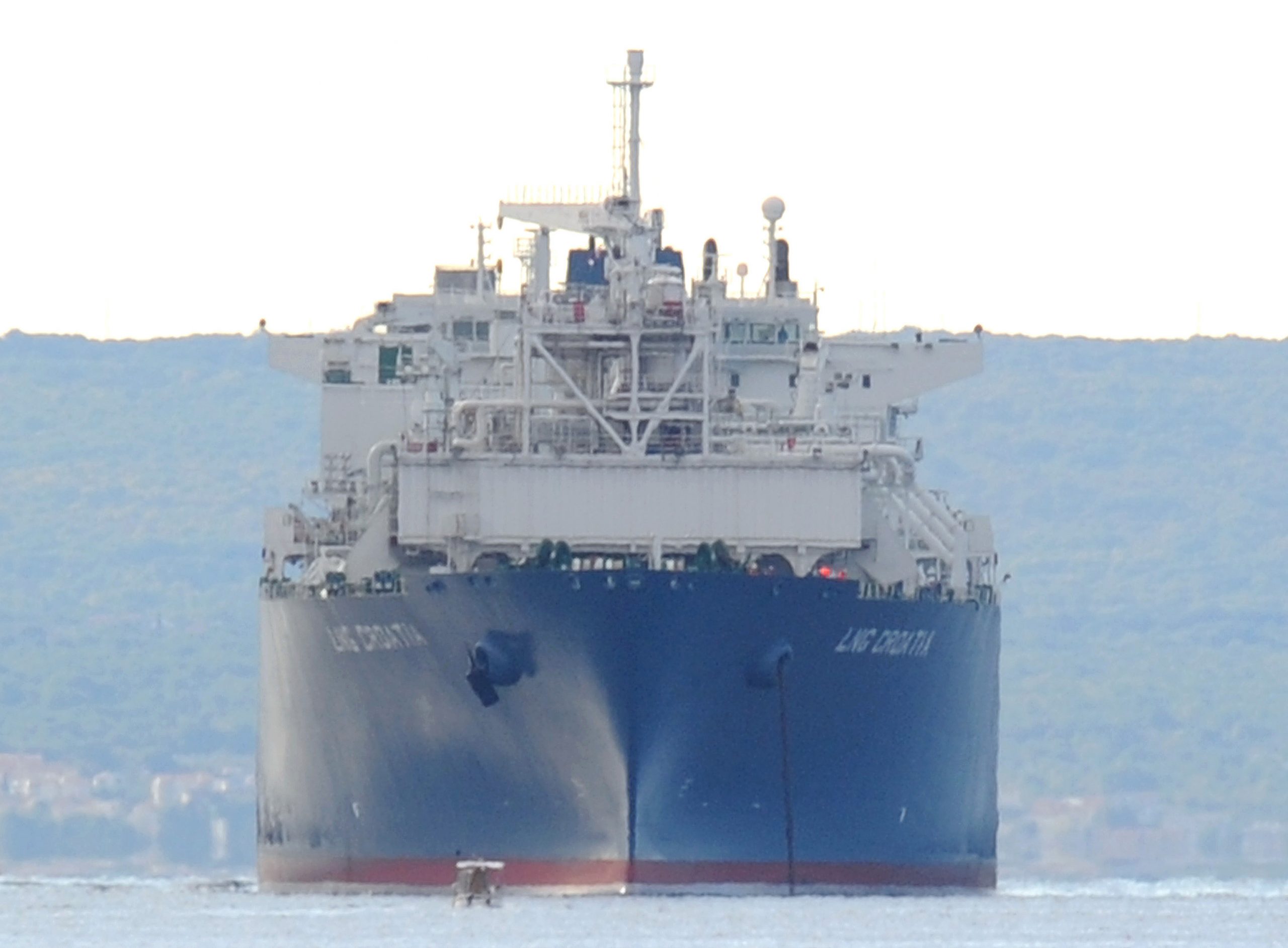 Brod LNG Croatia stigao u Rijeku - Novi list