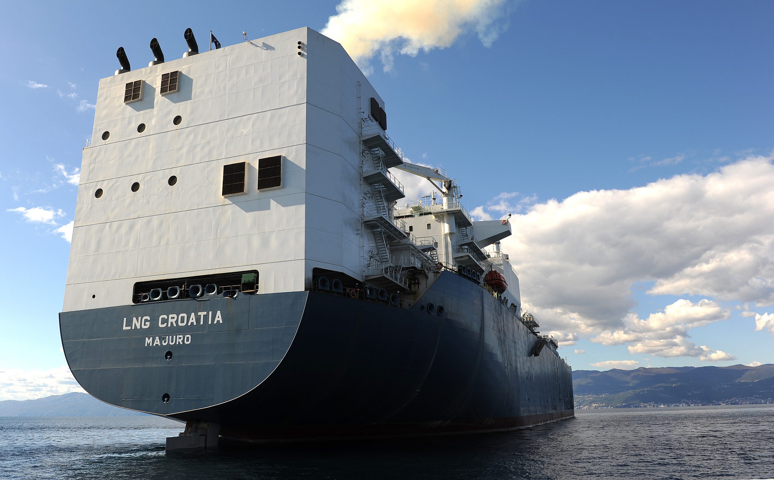 Brod "LNG Croatia" isplovio za Sagunto po ukapljeni prirodni plin za ...