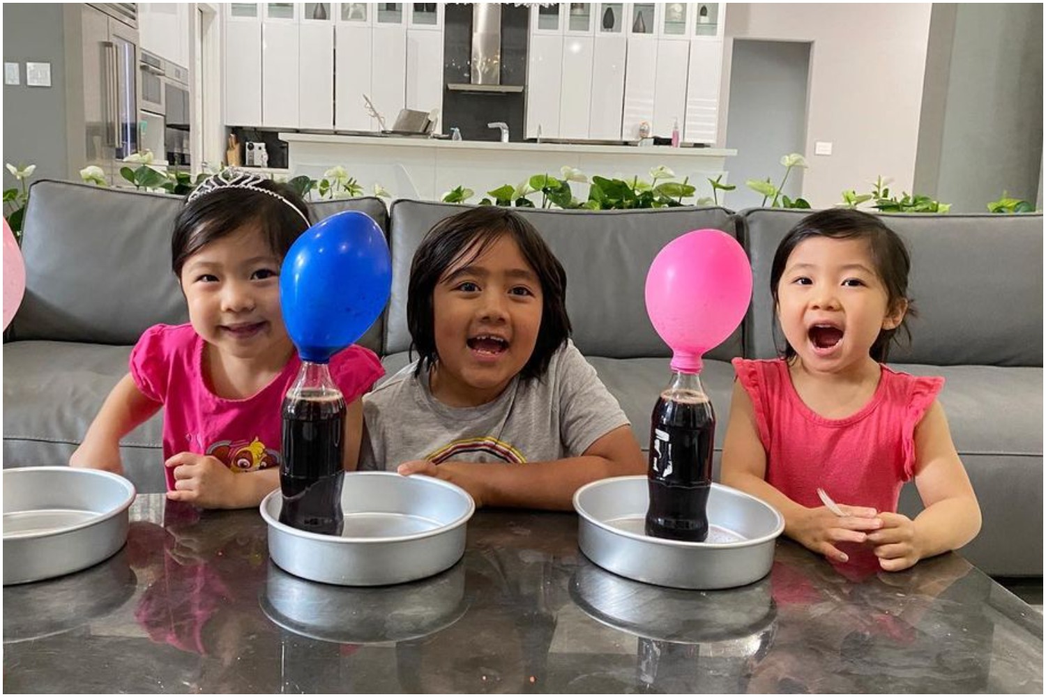 Ovo je Ryan Kaji. Ima samo deset godina i već je uspješan influencer ...