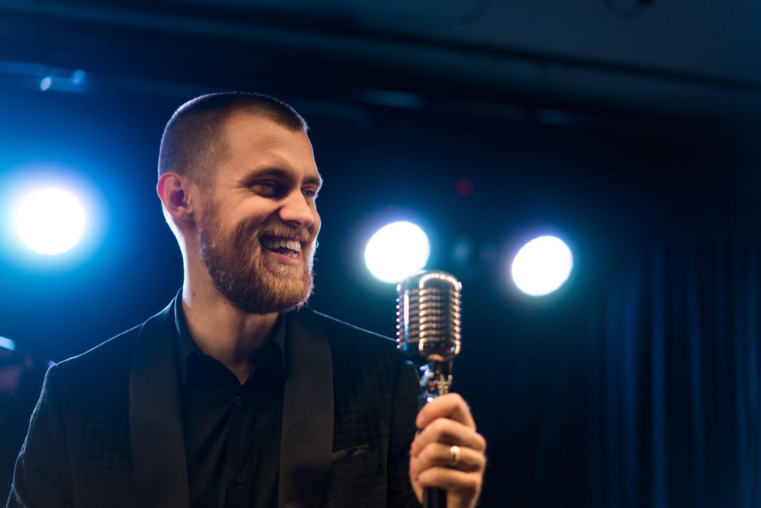 Stjepan Lach novim spotom najavio nastup na Zagrebačkom festivalu ...