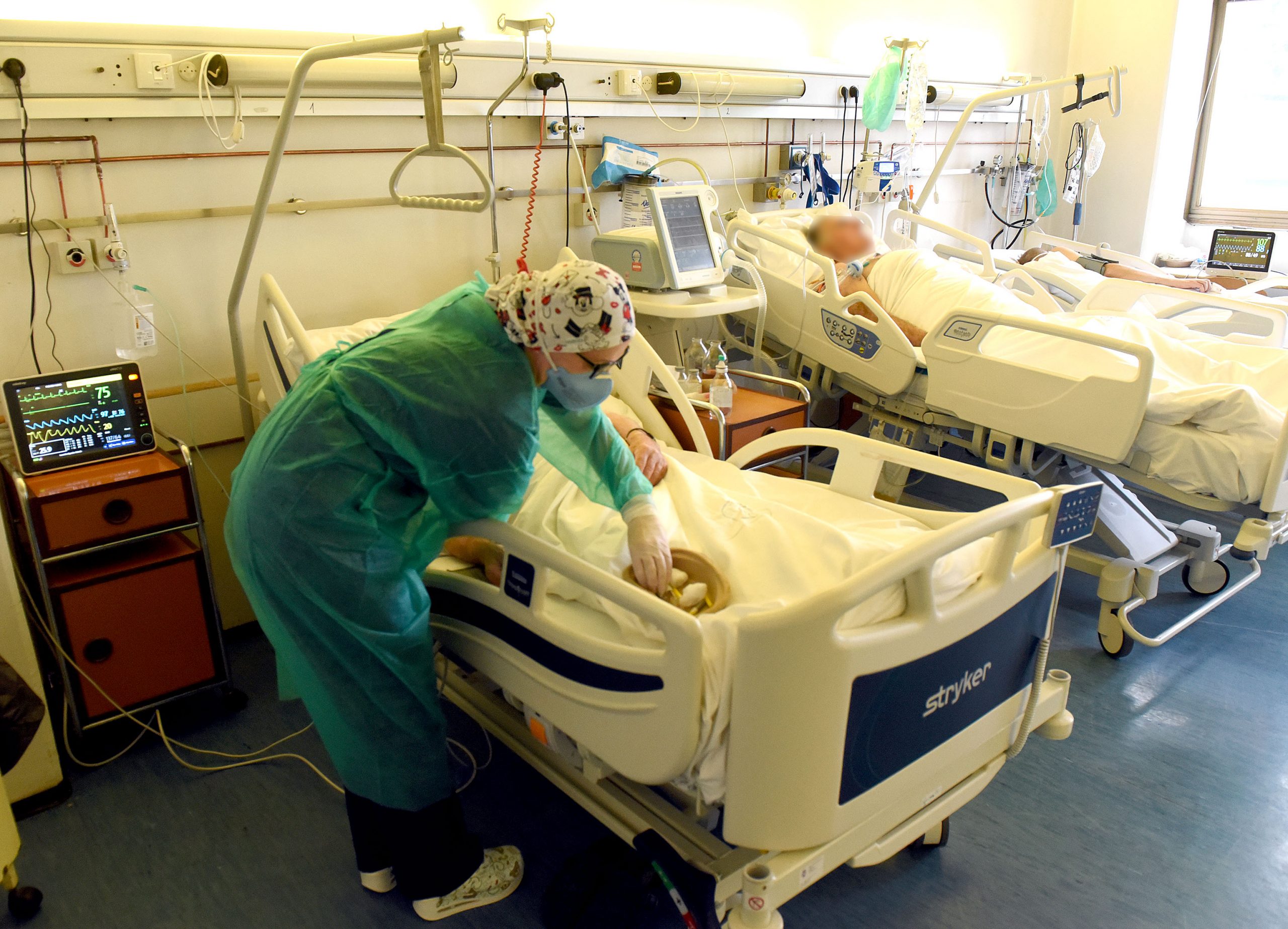 U KBC Rijeka upalili alarm zbog porasta broja pacijenata na respiratoru. Pripremljen dodatni ...