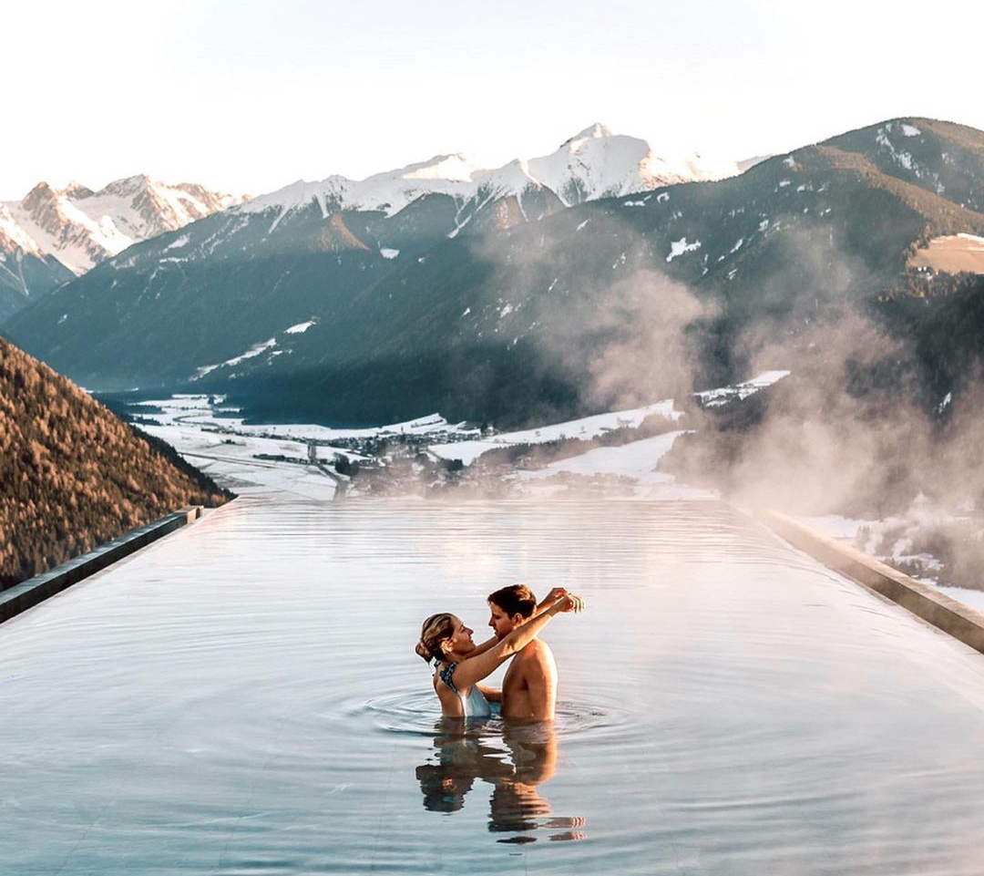 Ovaj hotel u Dolomitima ima bazen koji ostavlja bez daha - Novi list Ovaj hotel u Dolomitima ima bazen koji ostavlja bez daha - Novi list