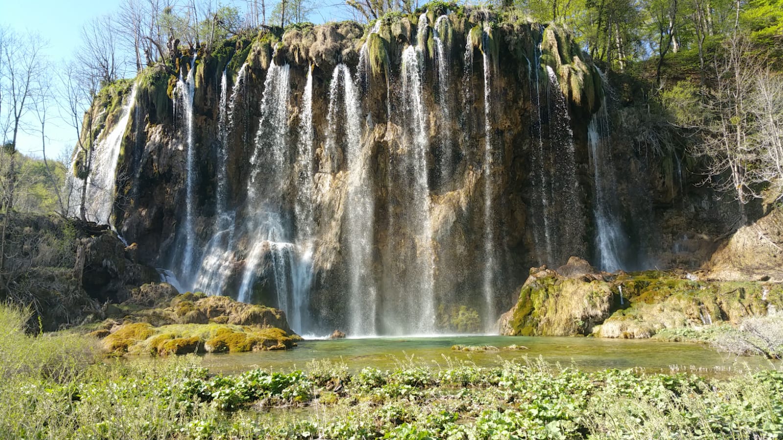 U NP Plitvička jezera za sada samo domaći gosti - Novi list