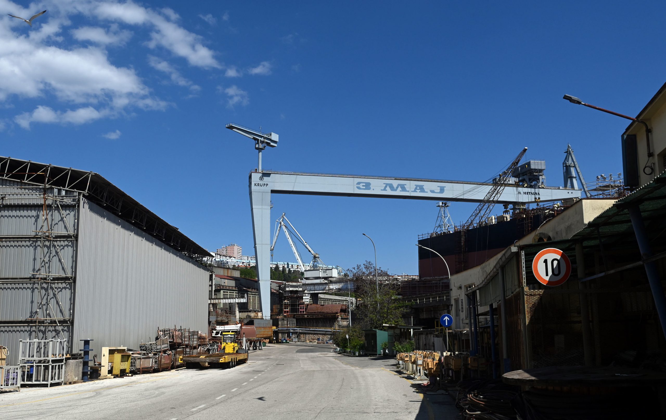 Skupi stroj za limove konačno u '3. maju': Proizvodna linija ...