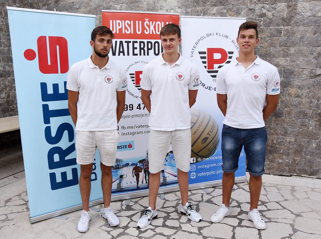 Primorje EB potpisalo ugovore s tri darovita igrača iz škole vaterpola ...