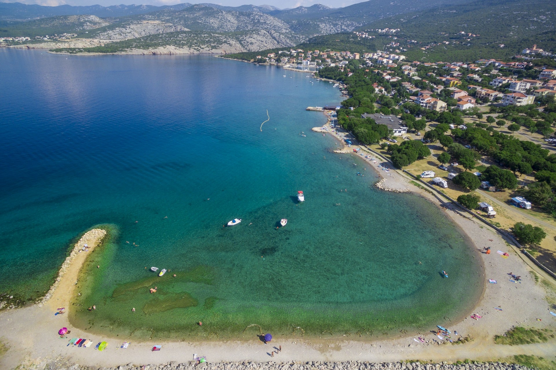 Klenovica: Mjesto za uživati u zagrljaju sunca, mora i džin-tonika ...