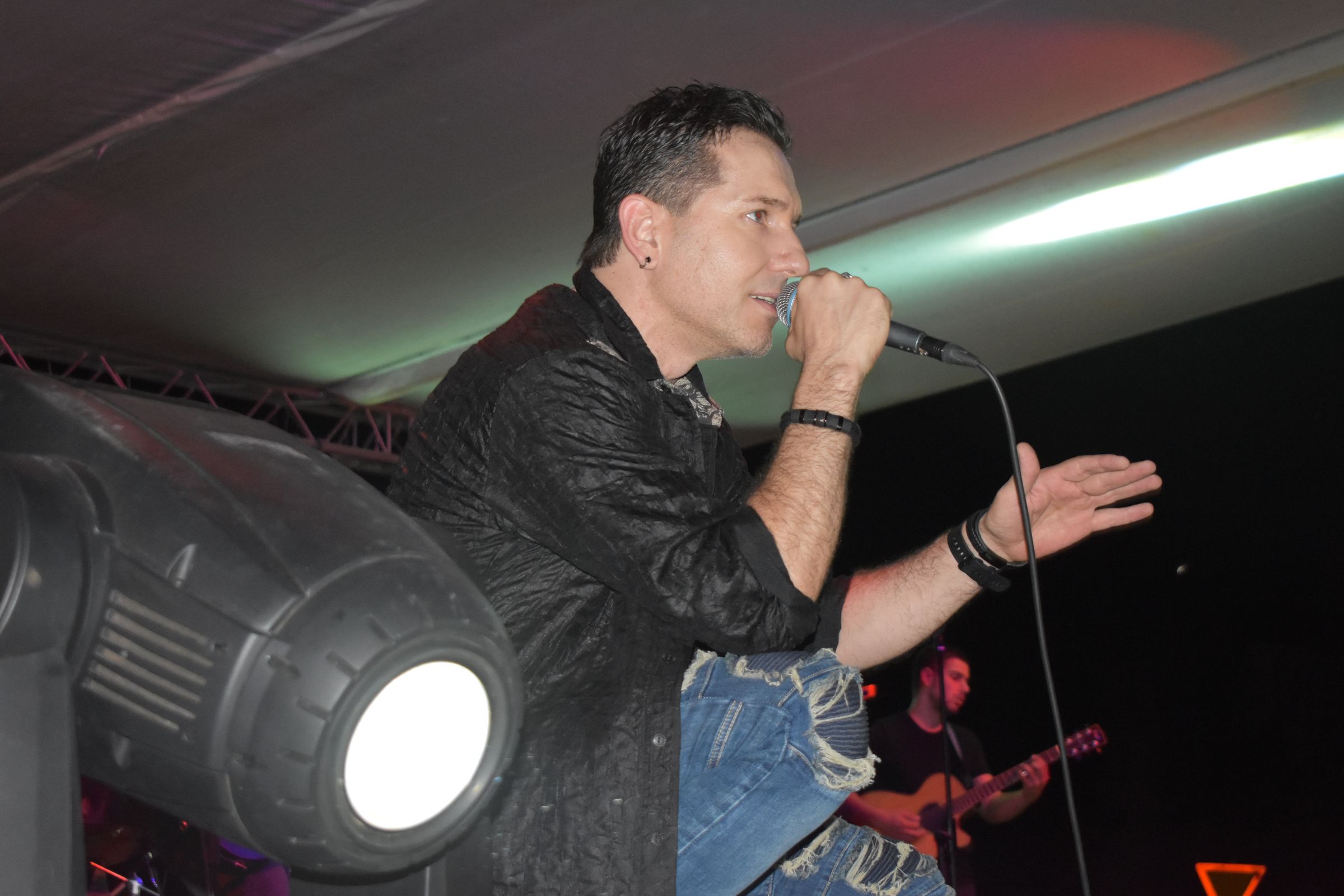 Koncert Tihe Orlića u Ličkom Osiku oduševio fanove! - Novi list