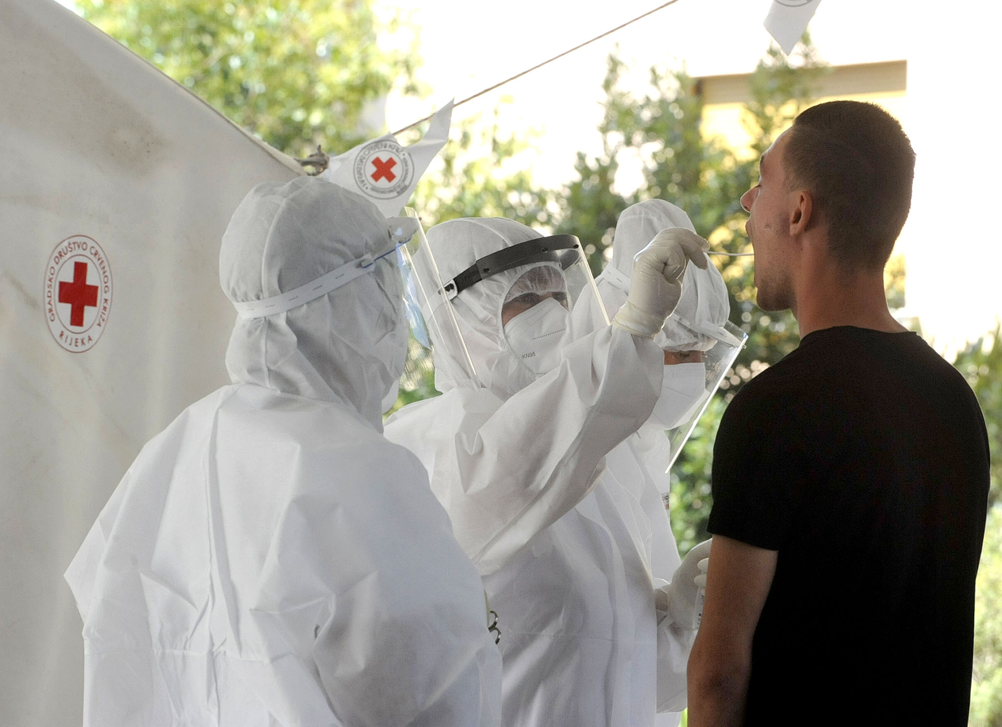 HZJZ objavio nove preporuke o samoizolaciji i testiranju: Cijepljeni i ...