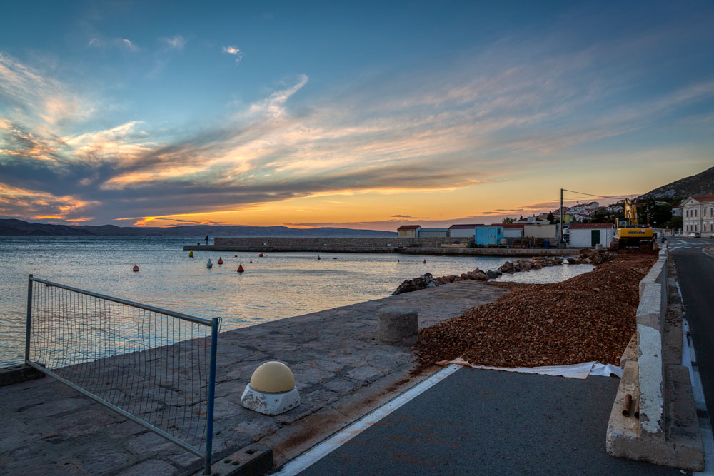 Započela sanacija rive u Karlobagu - Novi list