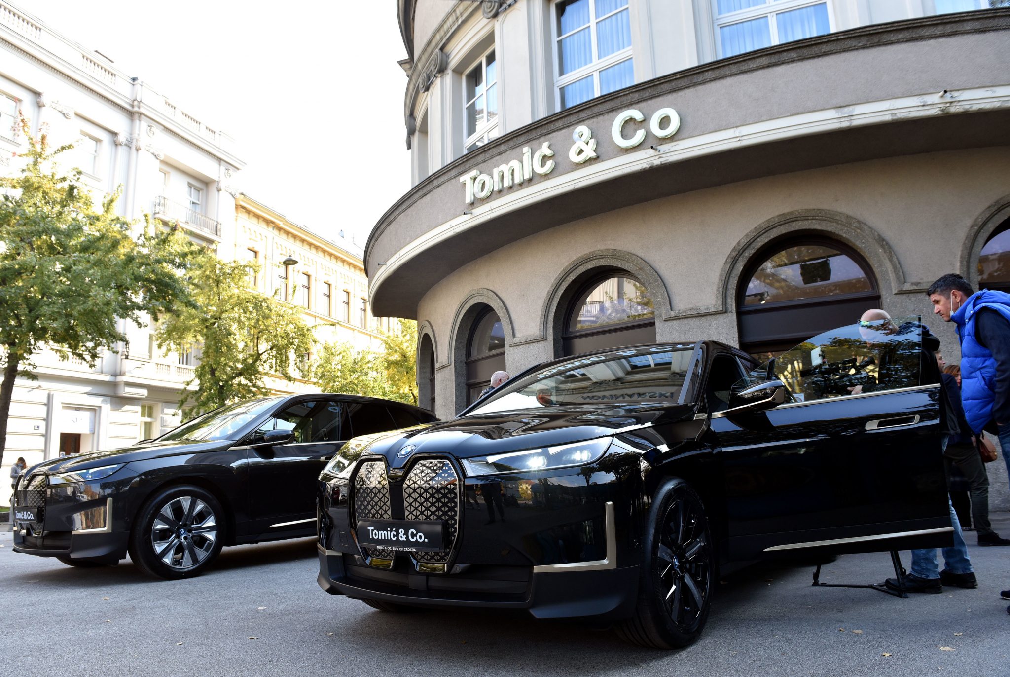 Novi BMW modeli serije iX stigli u Hrvatsku: Pogledajte ih, fantastični ...