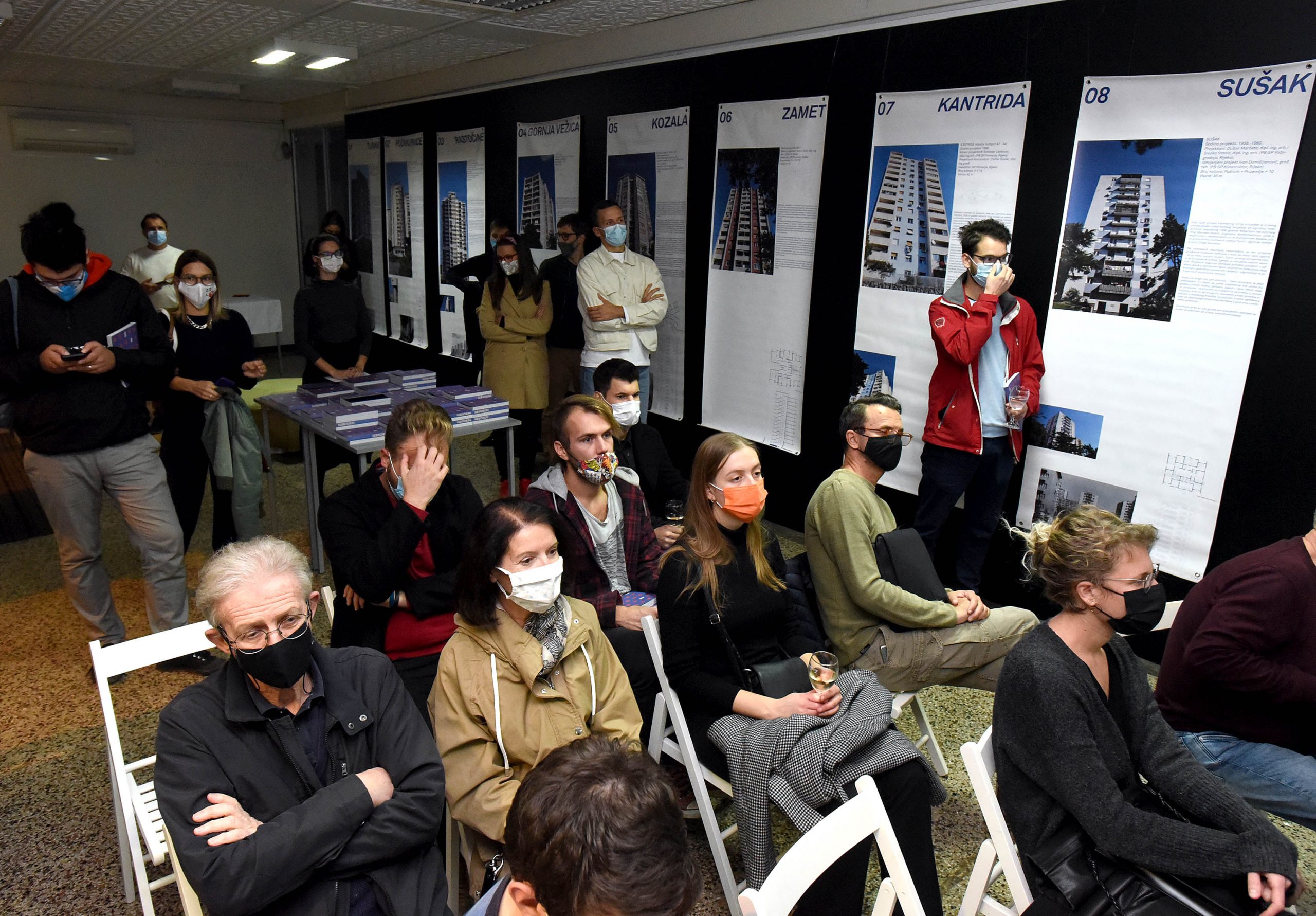 Objavljeni "Neboderi": Priručnik za aktivaciju o riječkim neboderima ...