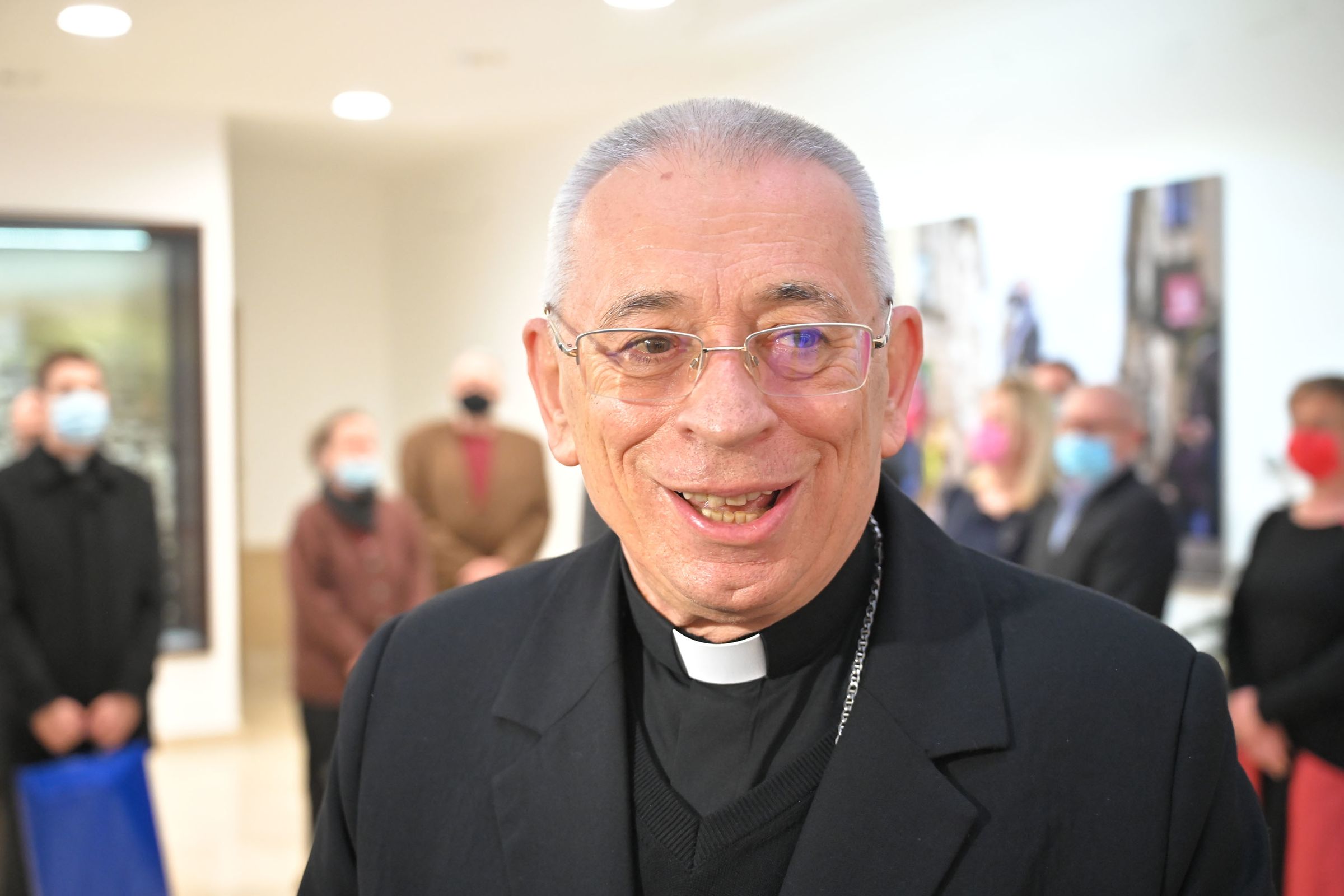 Mons. Ivanu Devčiću nagrada PGŽ za životno djelo - Novi list