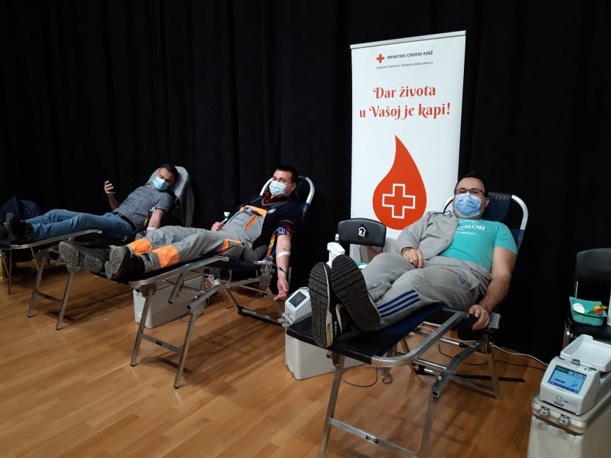 Krv u Lovranu uspješno dalo 37 darivatelja. Među njima dvojica i prvi put - Novi list
