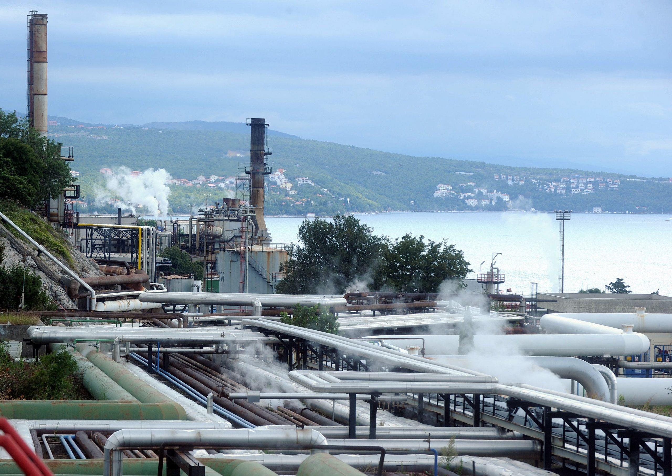 I Hrvatska traži izuzeće od embarga na rusku naftu: Ključno je ...