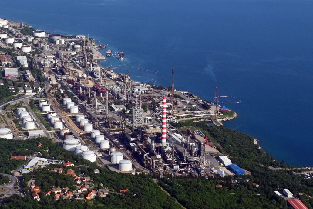 Ina: Riječka rafinerija radi punim kapacitetom! Goriva ima, ne uvozimo ...