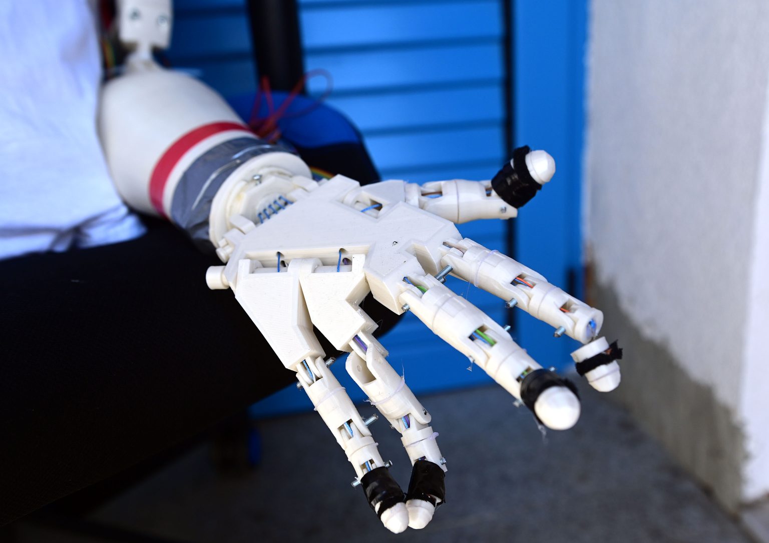 Ovo je Timmy Hartera. On je prvi humanoidni robot u Hrvatskoj i rođen ...