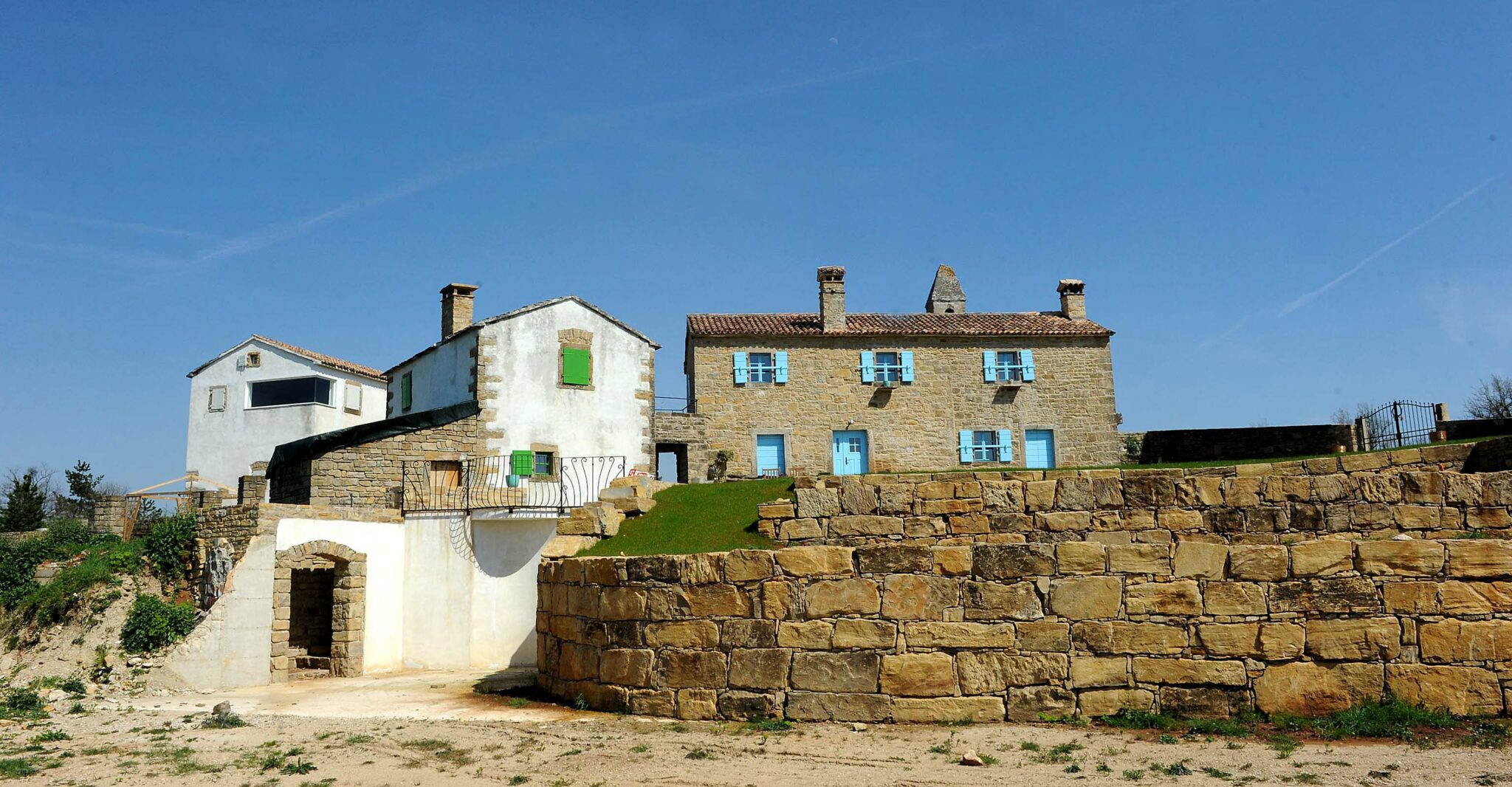 Jakovčić prodao svoje istarsko selo Sveti Juraj osnivaču Ridenta Željku ...