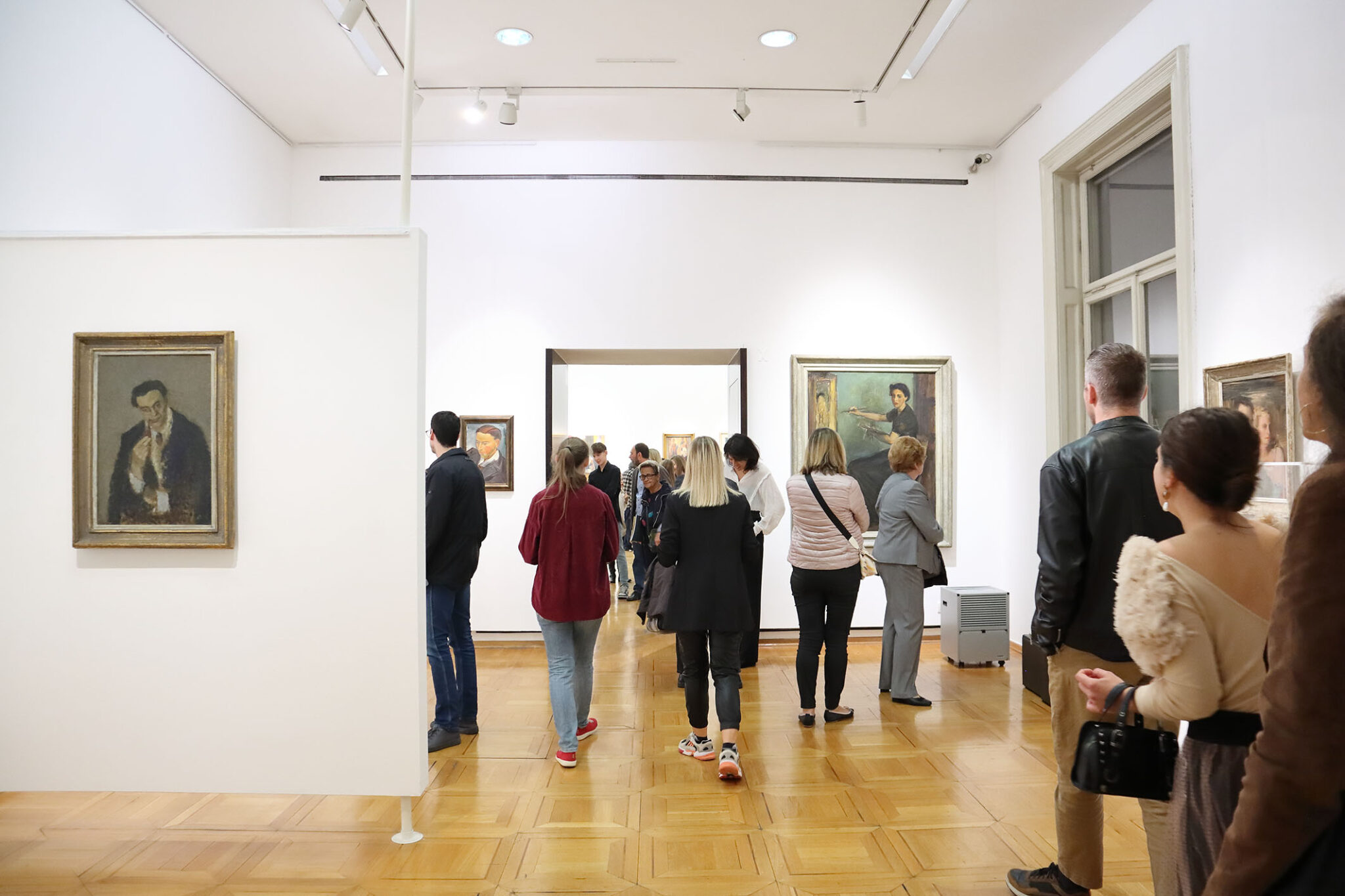 Izložba u Nacionalnom muzeju moderne umjetnosti: Umjetnici o ...